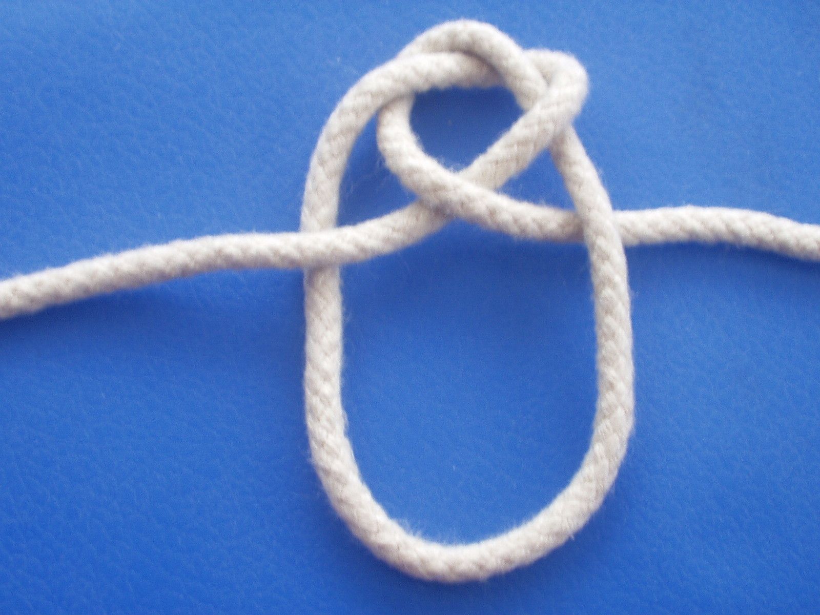 Single Cord 4 Strand Flat Braid : 7 Steps (with Pictures) - Instructables