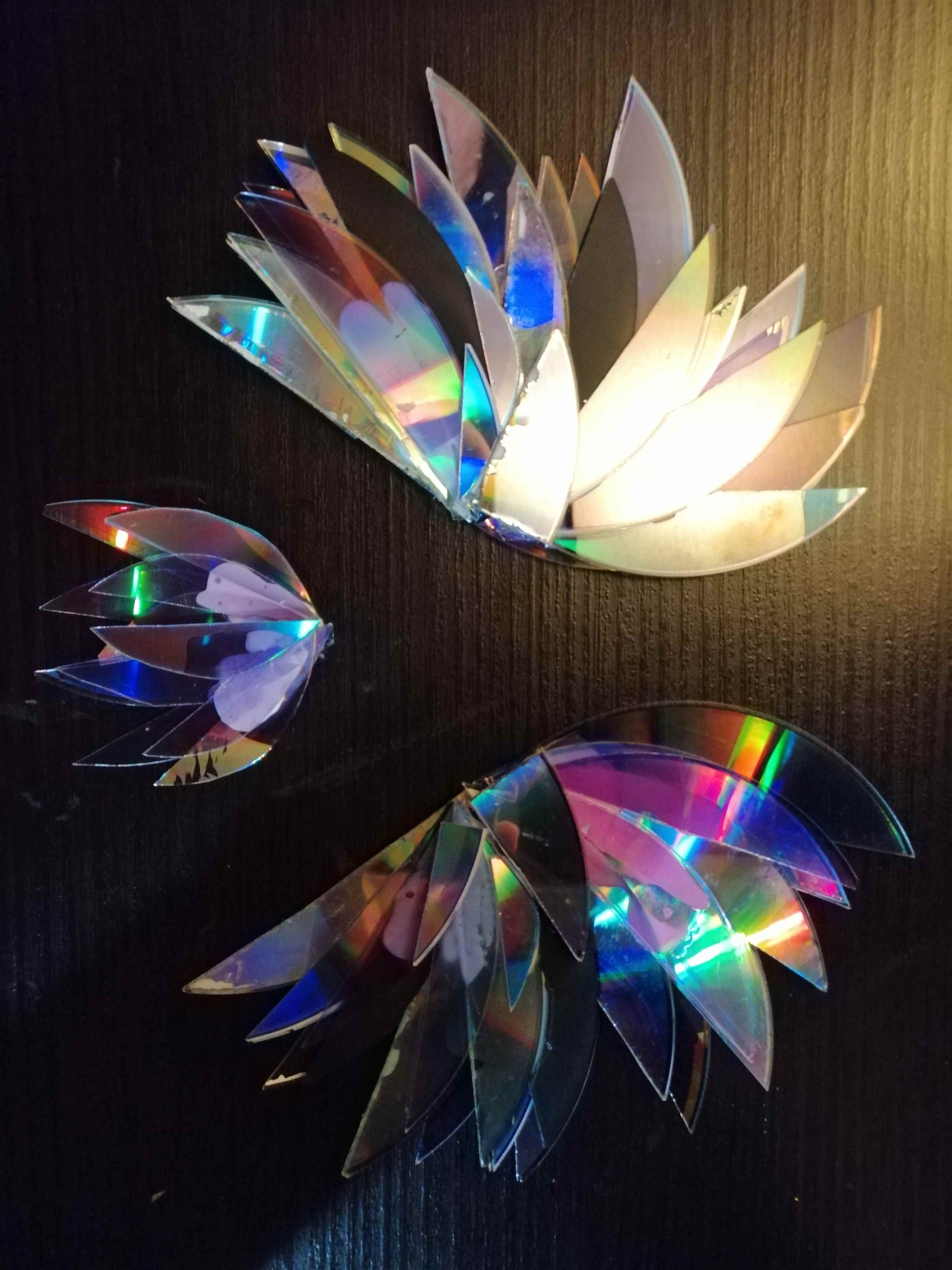 Broken CD Bird : 12 Steps (with Pictures) - Instructables