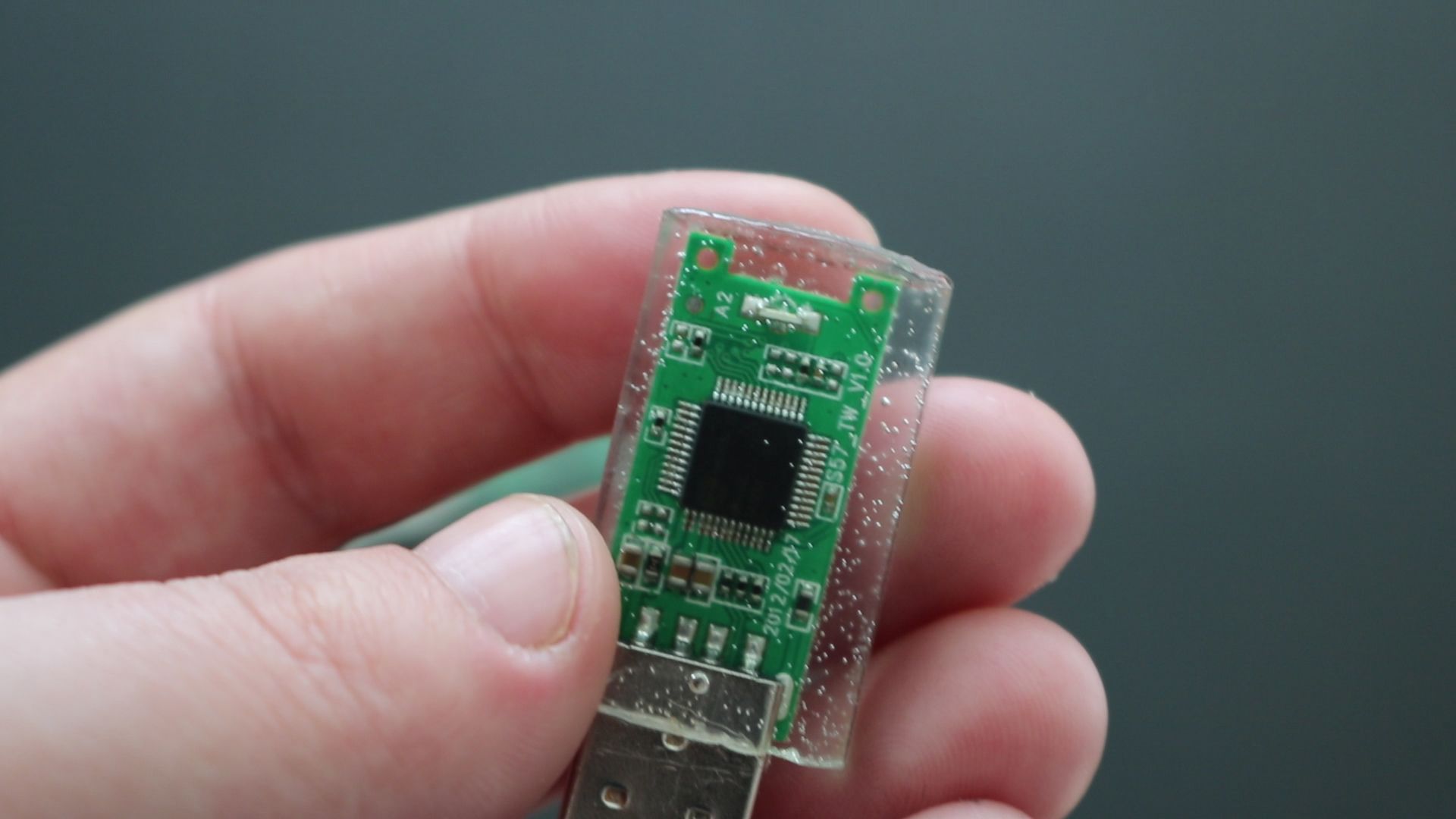 Resin USB Drive : 7 Steps (with Pictures) - Instructables