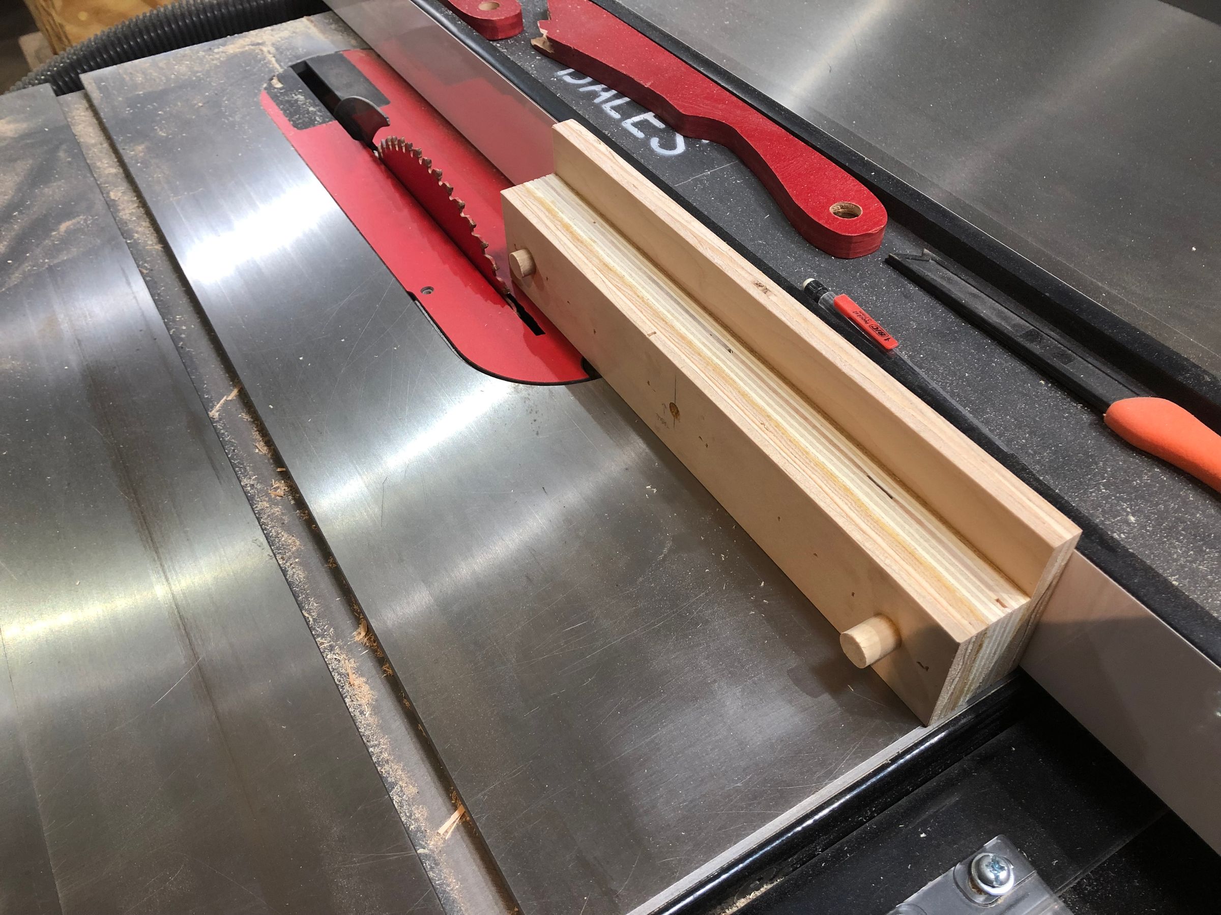 The Multi-Function Router Table Jig : 12 Steps (with Pictures ...