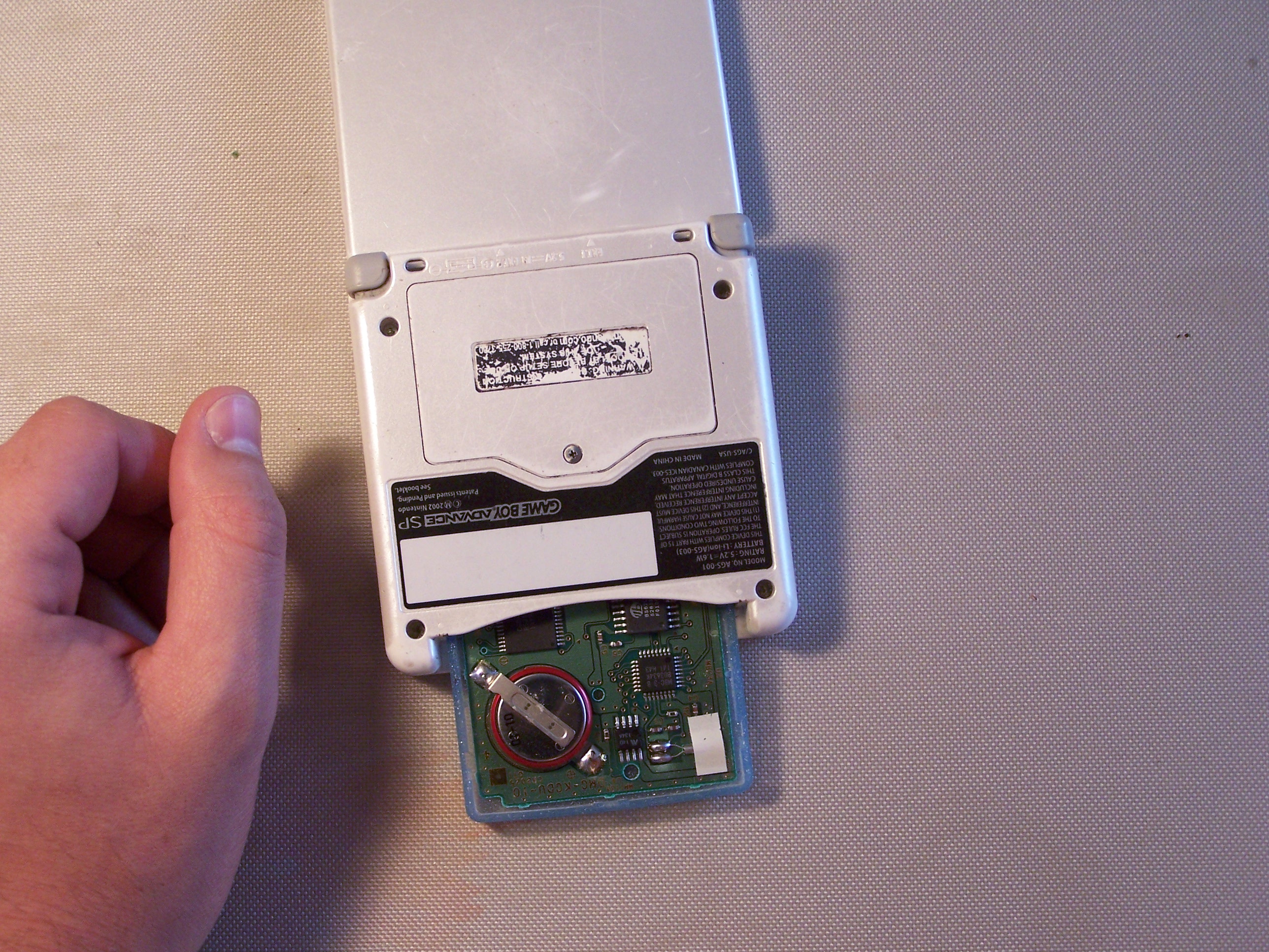 How to Change Game Boy Cartridge Battery : 8 Steps (with Pictures ...