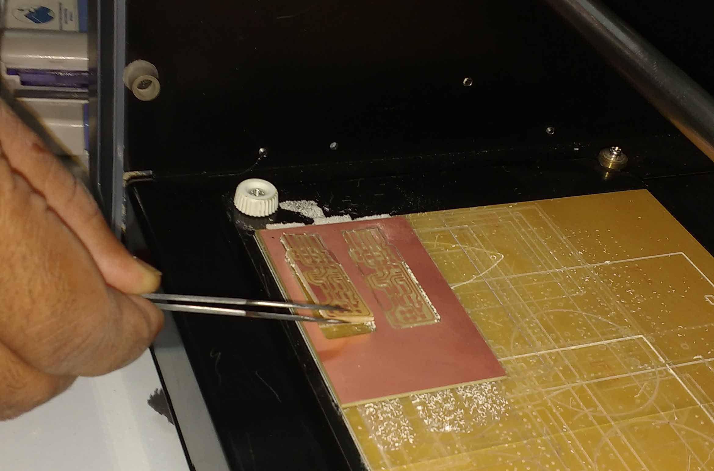 How to Build a USBTiny ISP Programmer : by Utilizing CNC PCB Milling ...