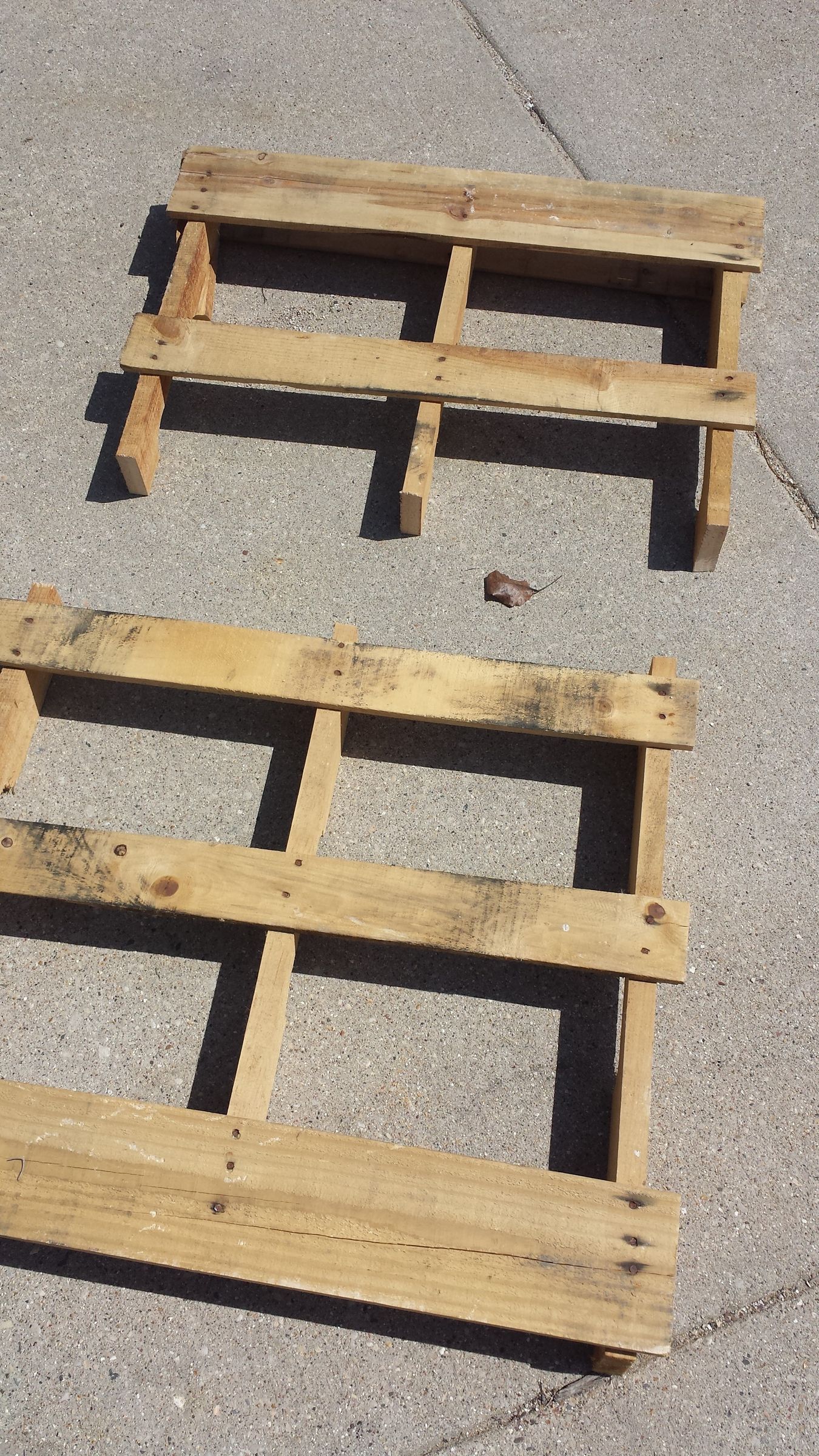 The P.A.L.L.E.T. (Pallet and Loose Lumber Enclosure Tower) : 4 Steps ...