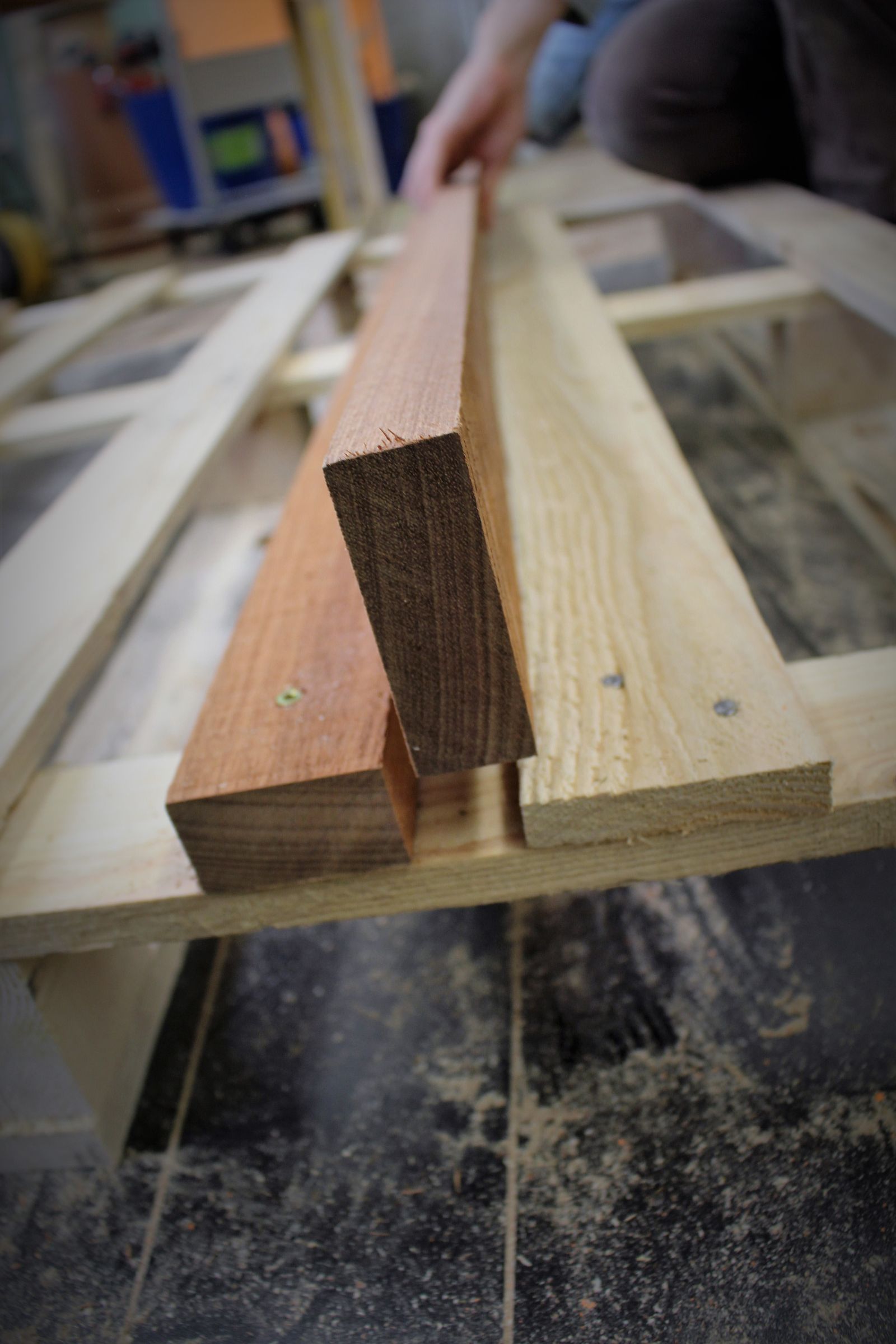 Pallet Library : 3 Steps - Instructables