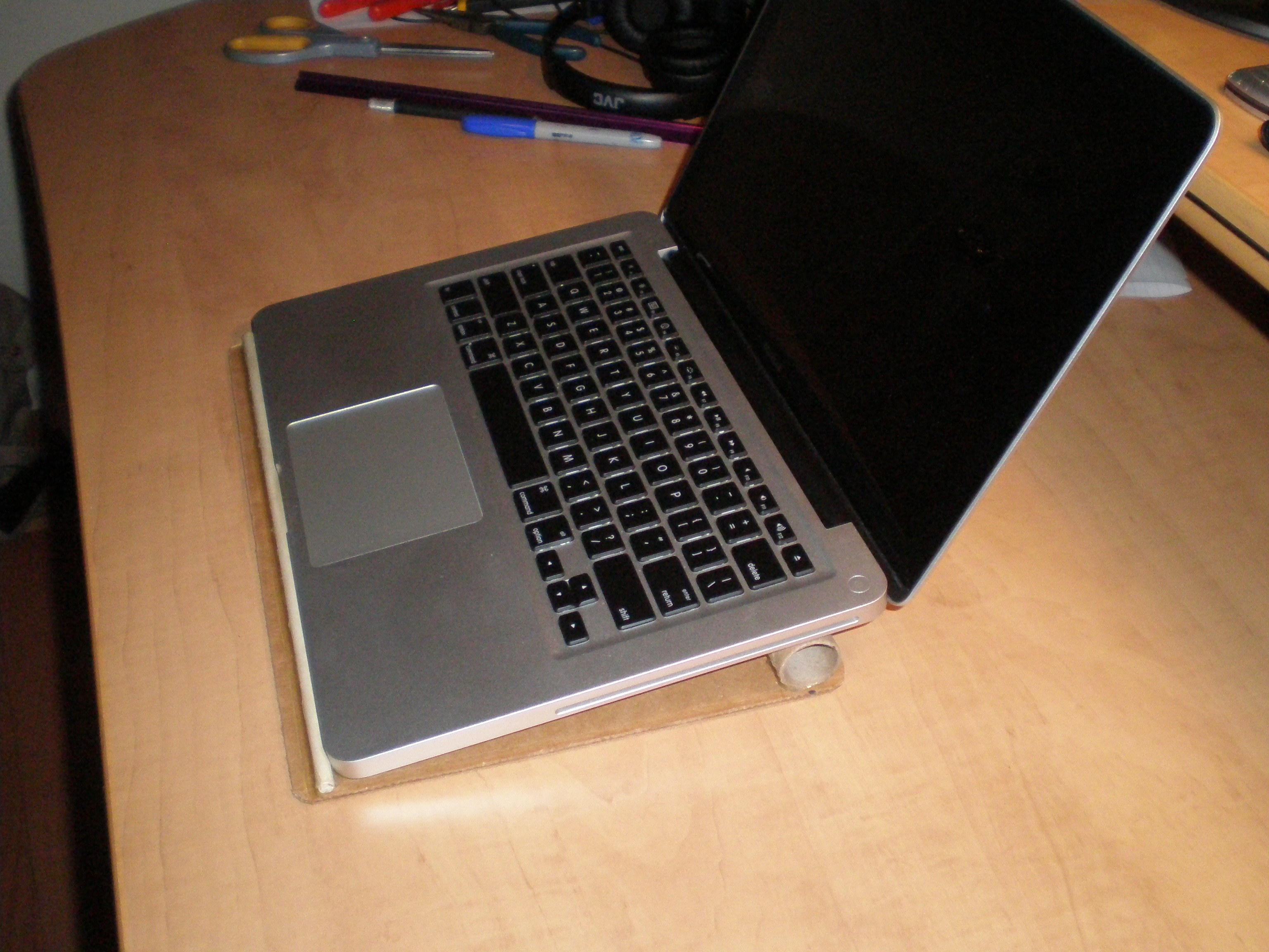 How to Build a Laptop Stand - Instructables