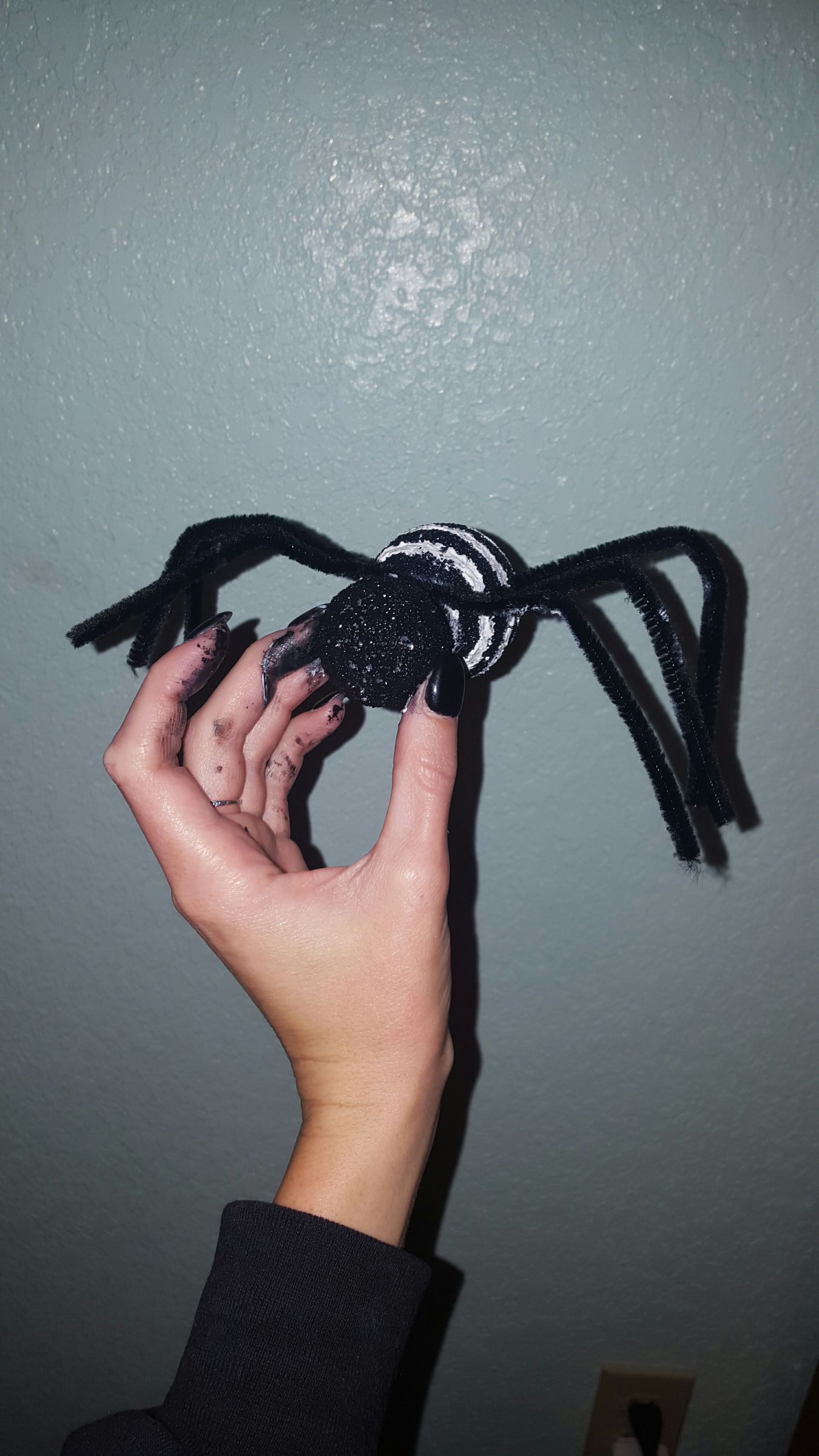 Super Easy Foam Spiders : 4 Steps - Instructables