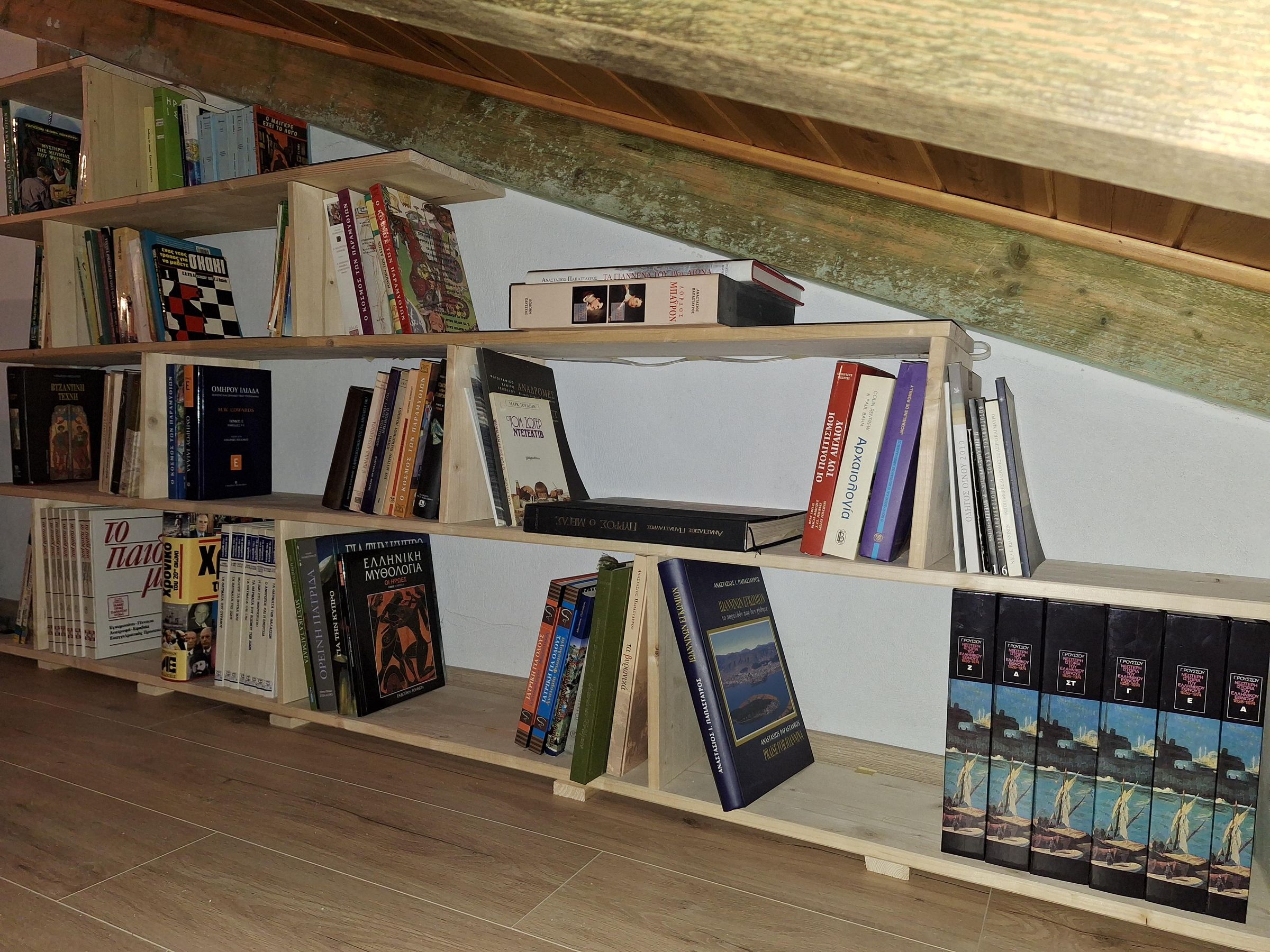 Turn a Confined Dark Area Into a Back Lighted Bookcase : 11 Steps (with ...