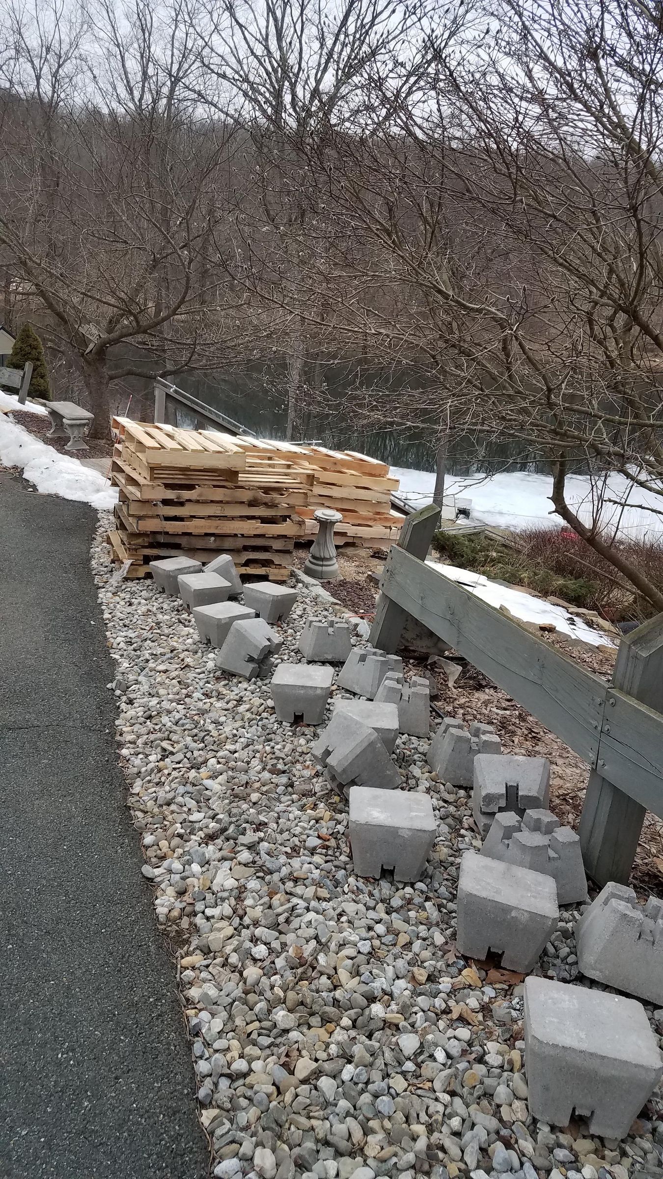 Pallet Man-shed, One-man Build, Building the Deck. Part Two. : 6 Steps ...