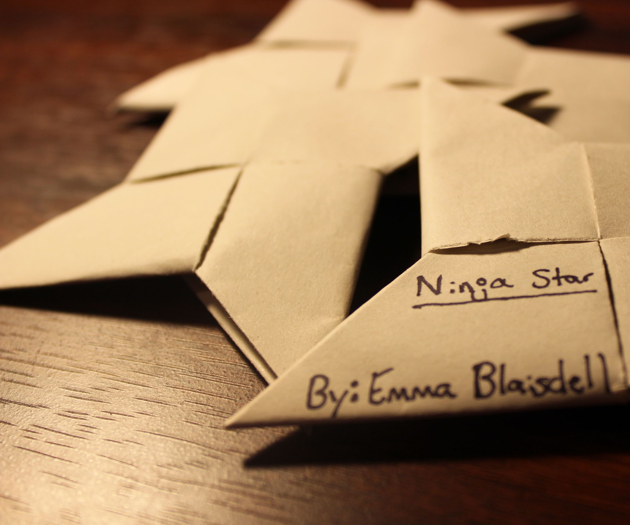 Paper Ninja Star : 8 Steps - Instructables