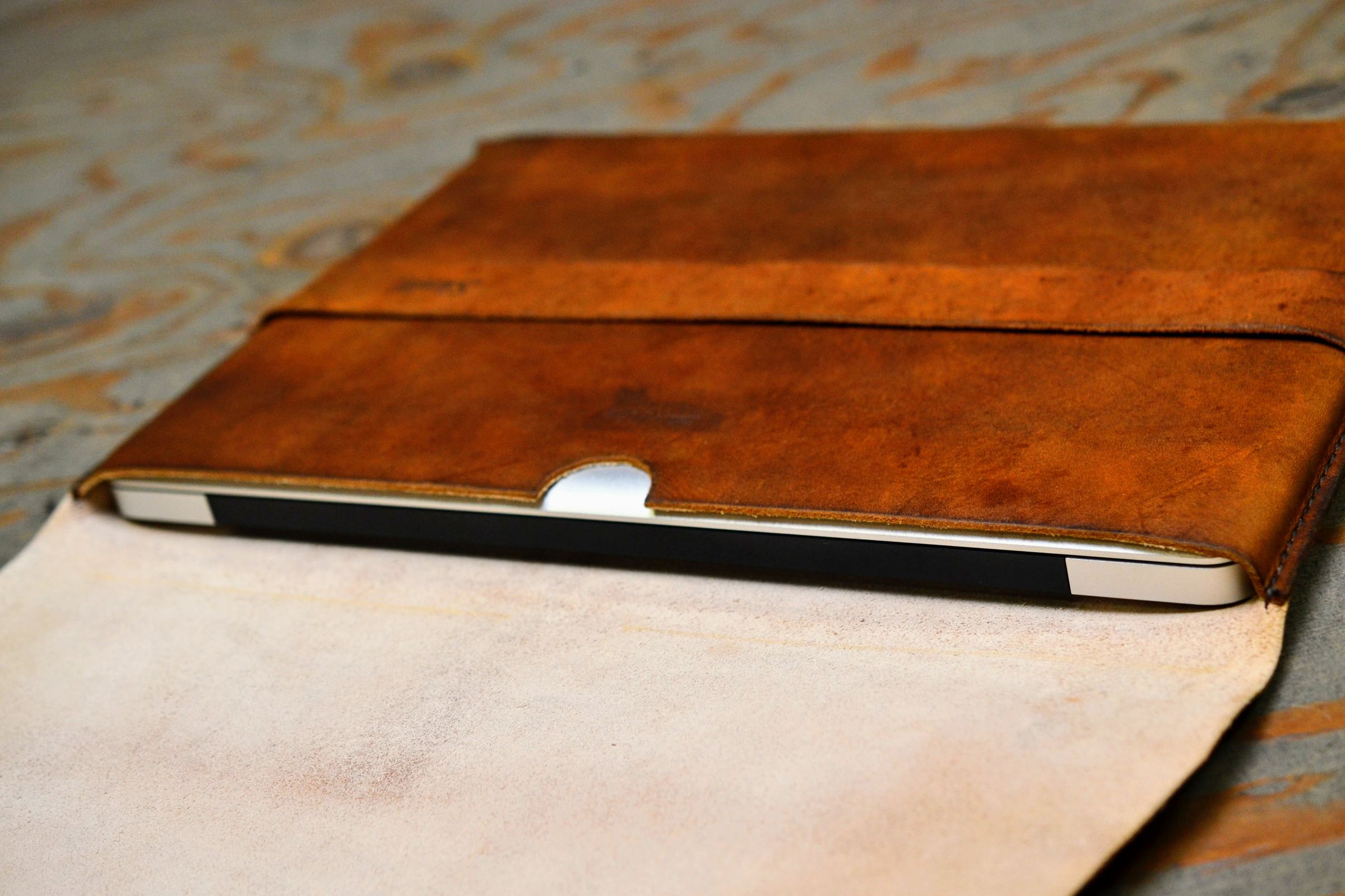 Custom Leather Laptop Sleeve : 18 Steps (with Pictures) - Instructables