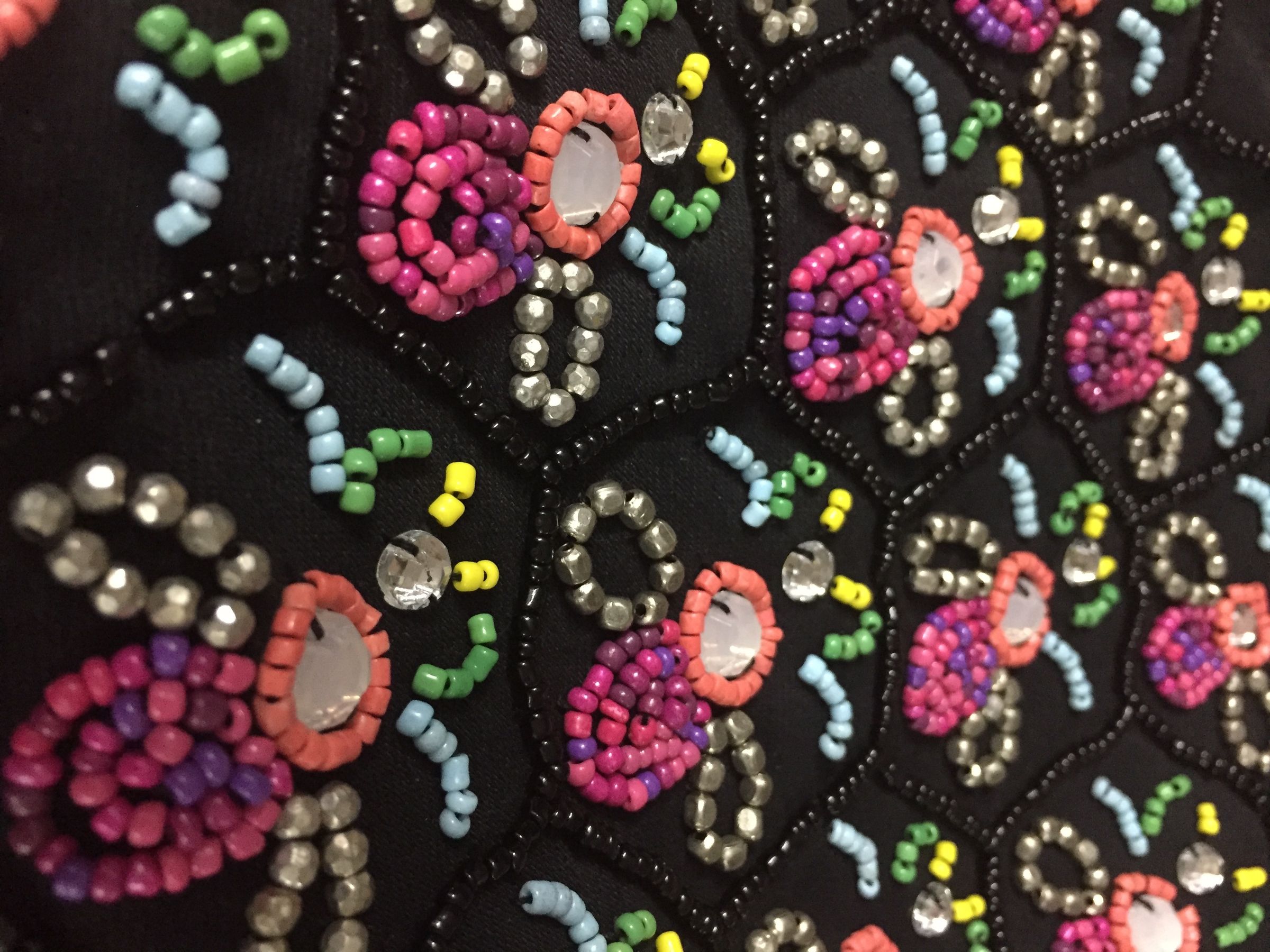 Hand Embroidered Clutch : 13 Steps (with Pictures) - Instructables