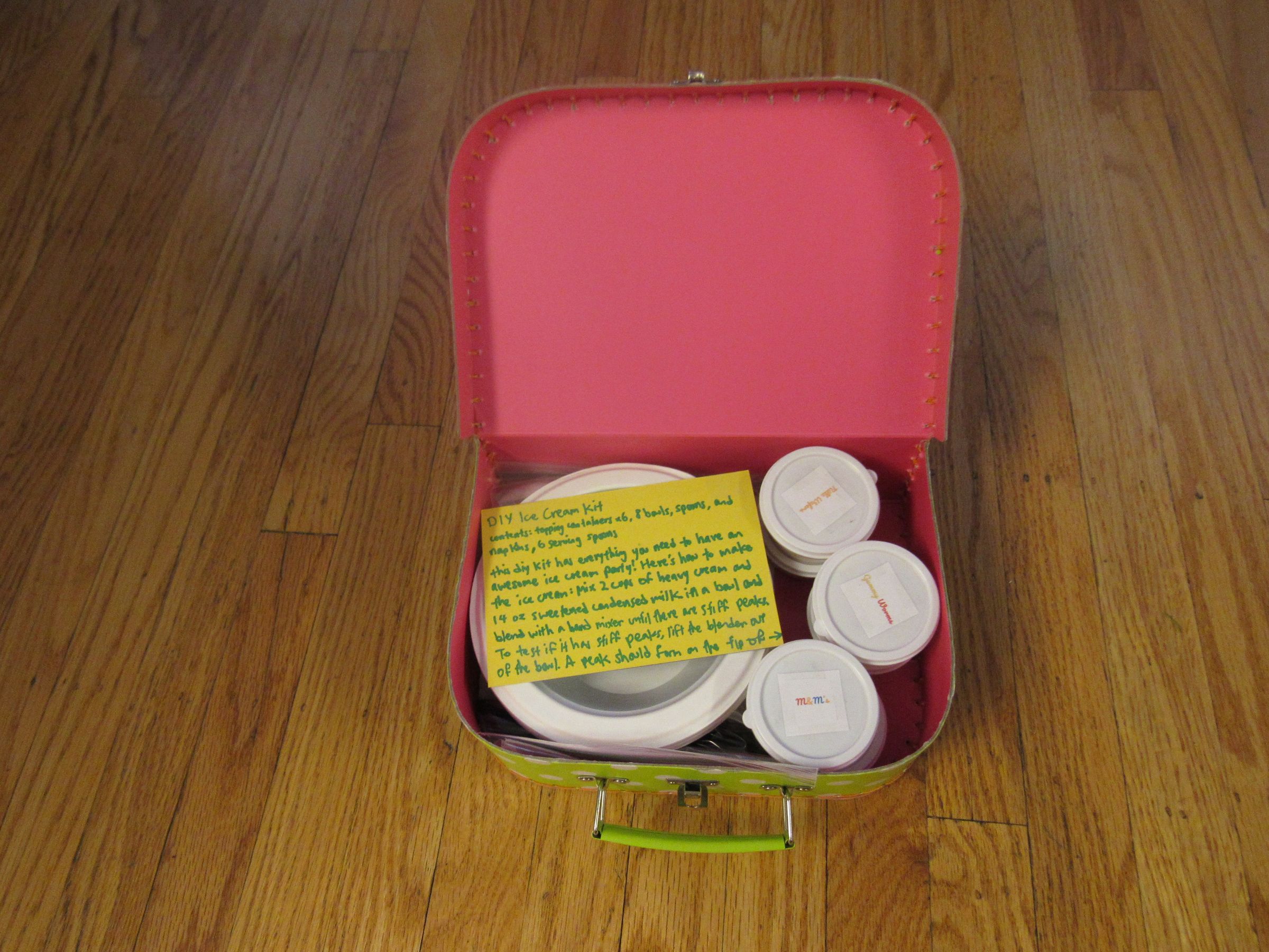 DIY Christmas Gifts - Themed Kits : 5 Steps (with Pictures) - Instructables