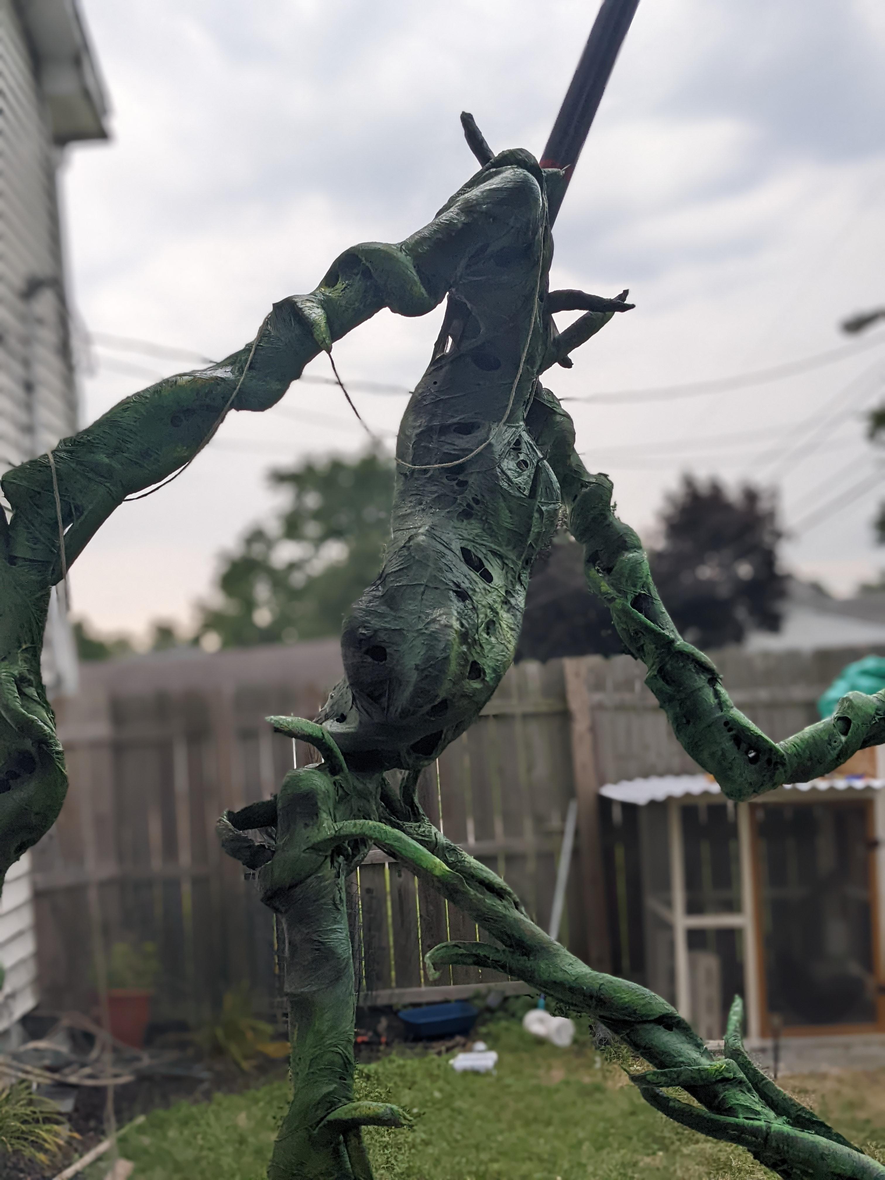 DIY 12ft Grimacing Pumpkin Monster Halloween Prop /Decoration : 5 Steps ...