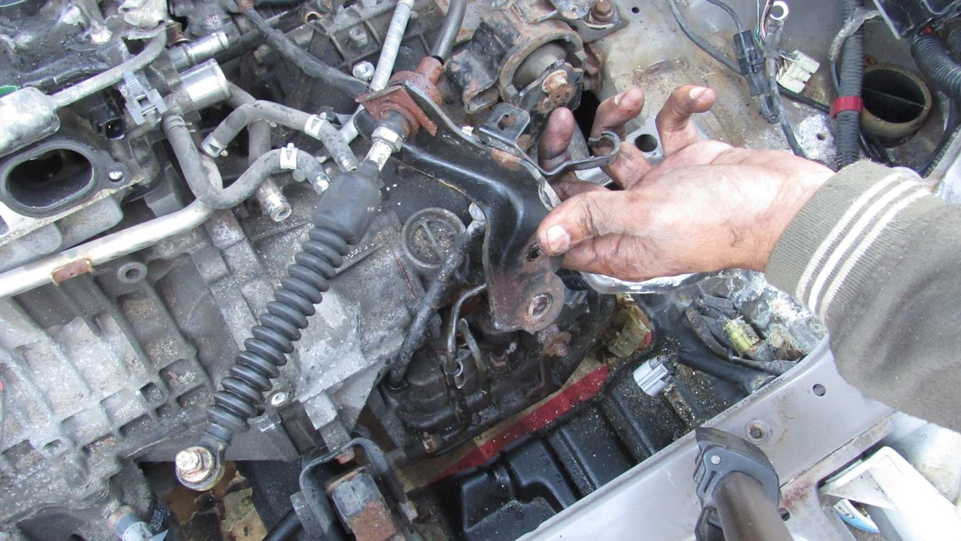 How to Remove a Car Engine : 6 Steps (with Pictures) - Instructables