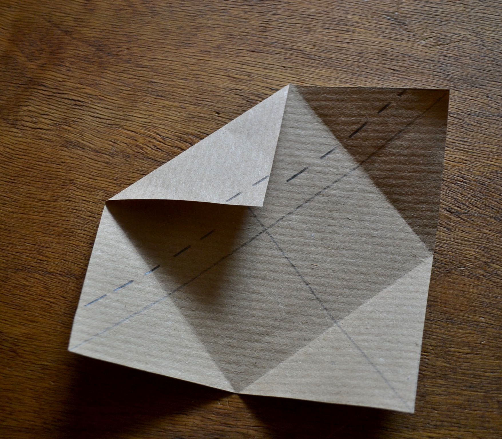 SIMPLE PAPER BOX : 10 Steps (with Pictures) - Instructables