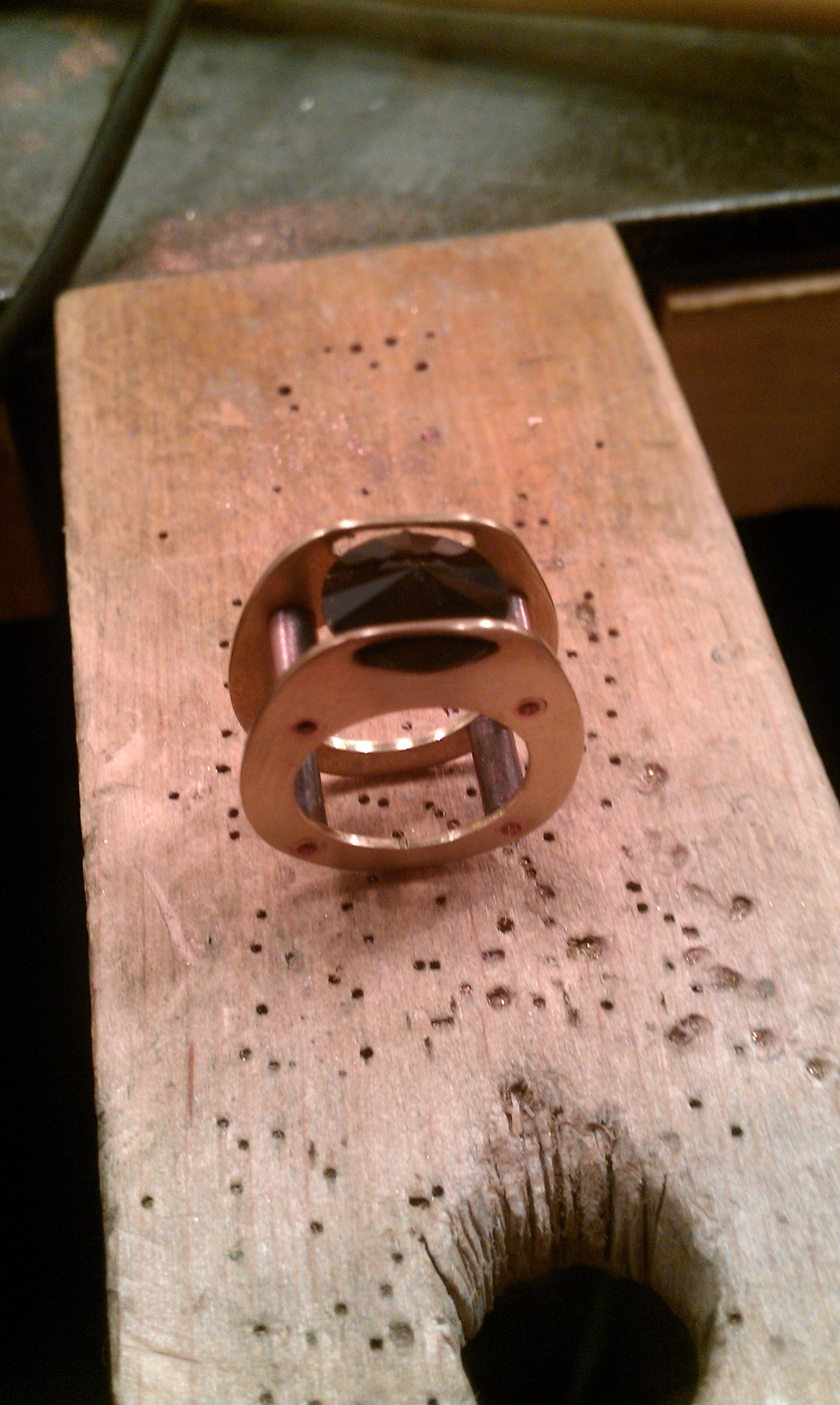 Simple Riveted Stone-trapping Ring : 6 Steps (with Pictures ...