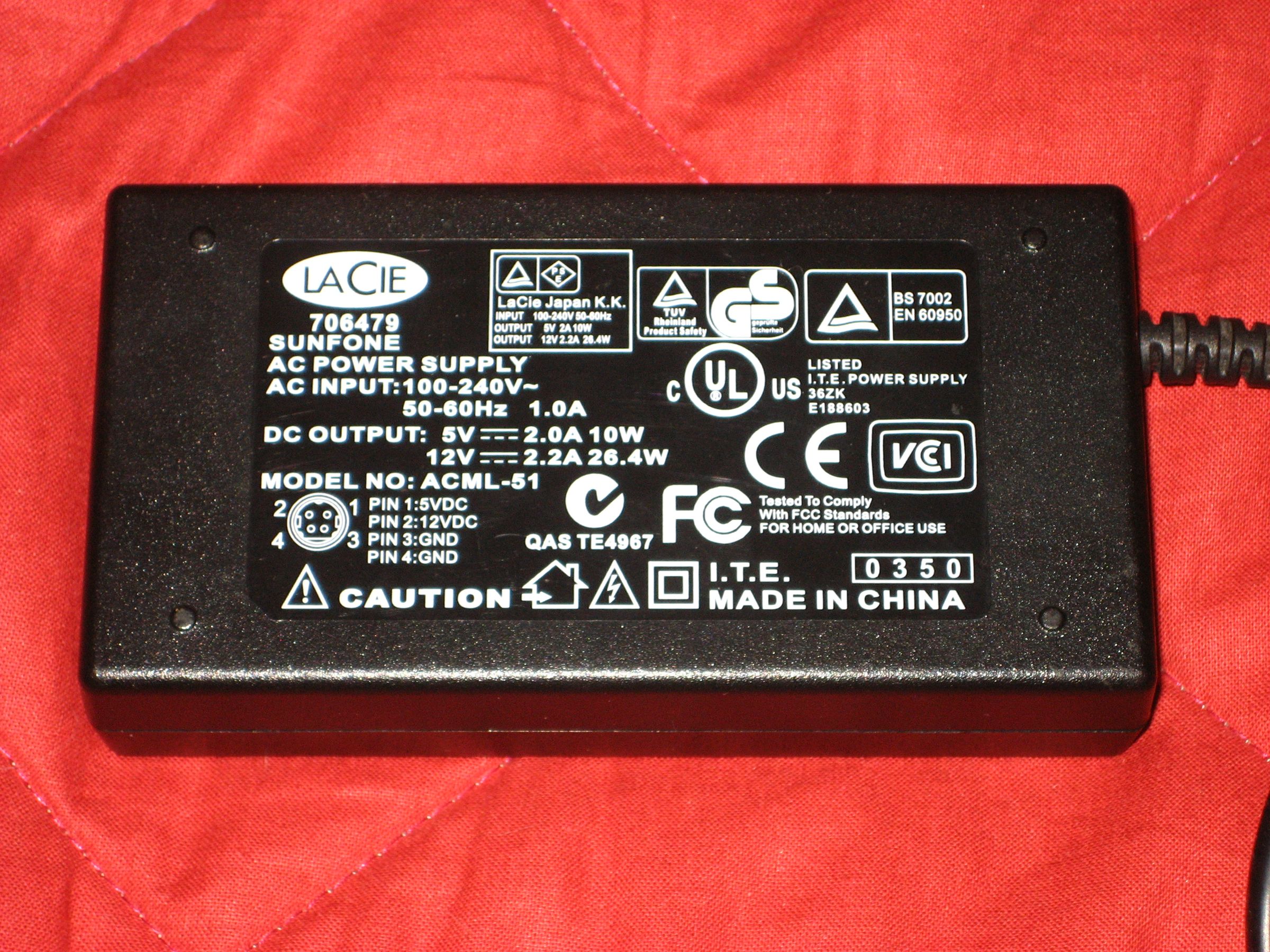 Molex SATA Floppy External Power Supply : 6 Steps - Instructables