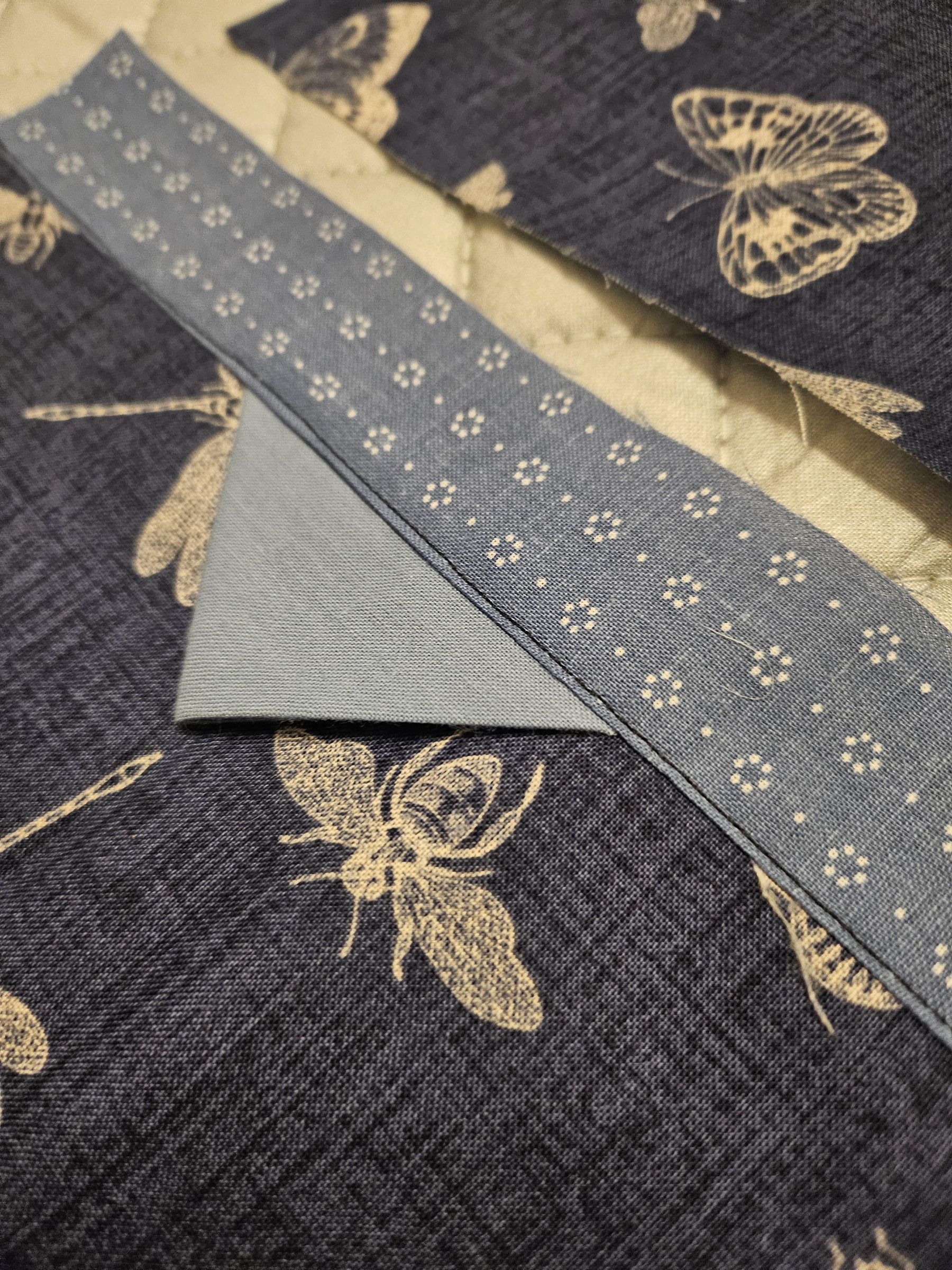 Snappy Pouch Made With Measuring Tape : 11 Steps (with Pictures ...