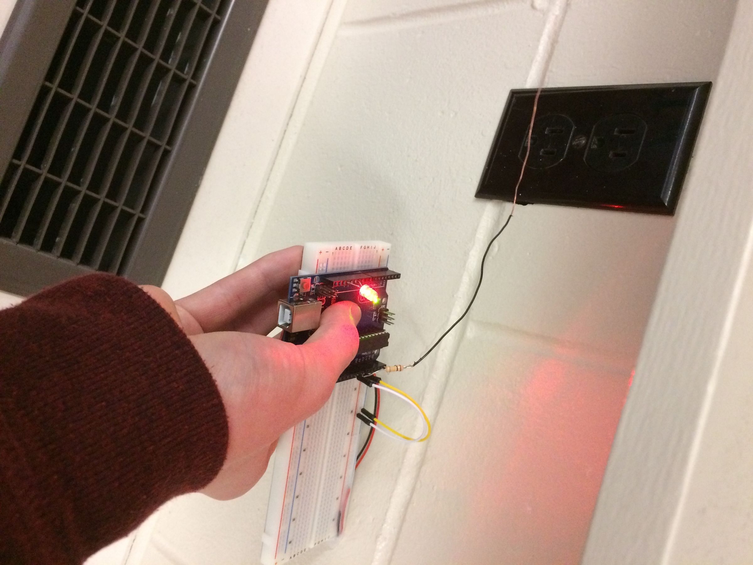 Rudimentary EMF Detector : 3 Steps - Instructables