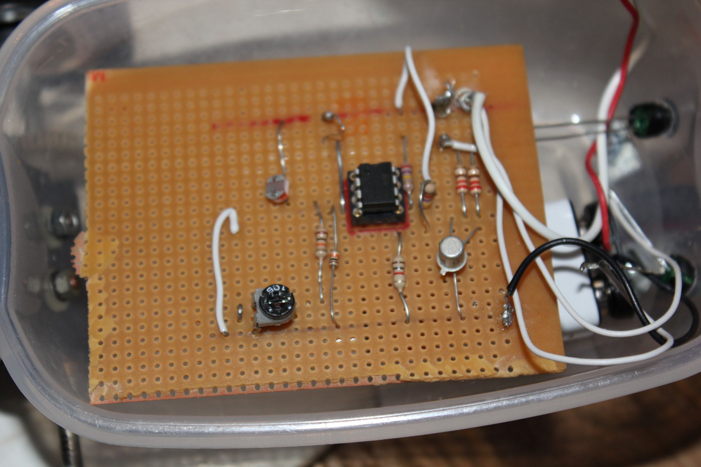 Jeff-A Cheap and Simple Ic Robot - Instructables