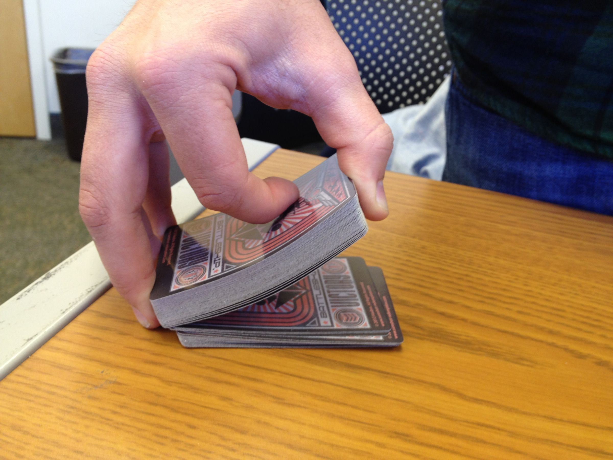 How to Shuffle Cards Like a Magician! : 7 Steps - Instructables