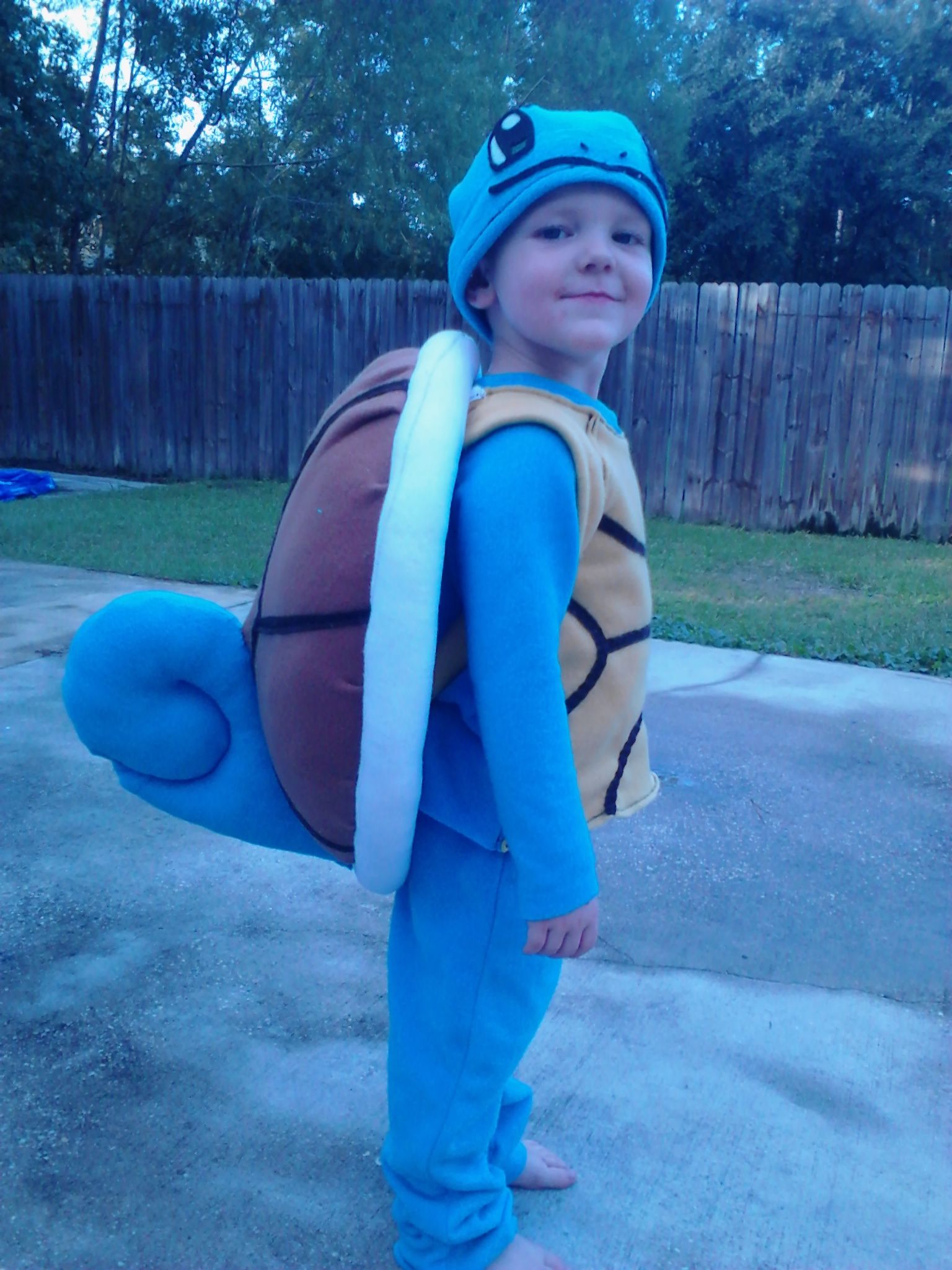 Squirtle Costume : 7 Steps - Instructables