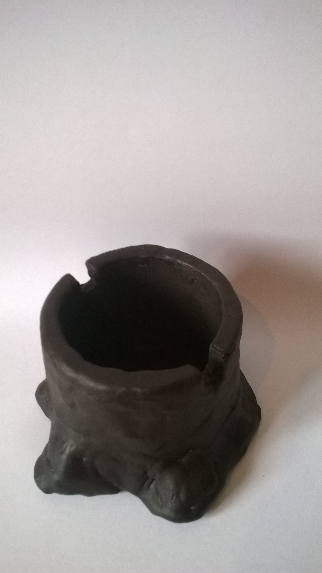 Tree Trunk Phone Holder : 5 Steps - Instructables