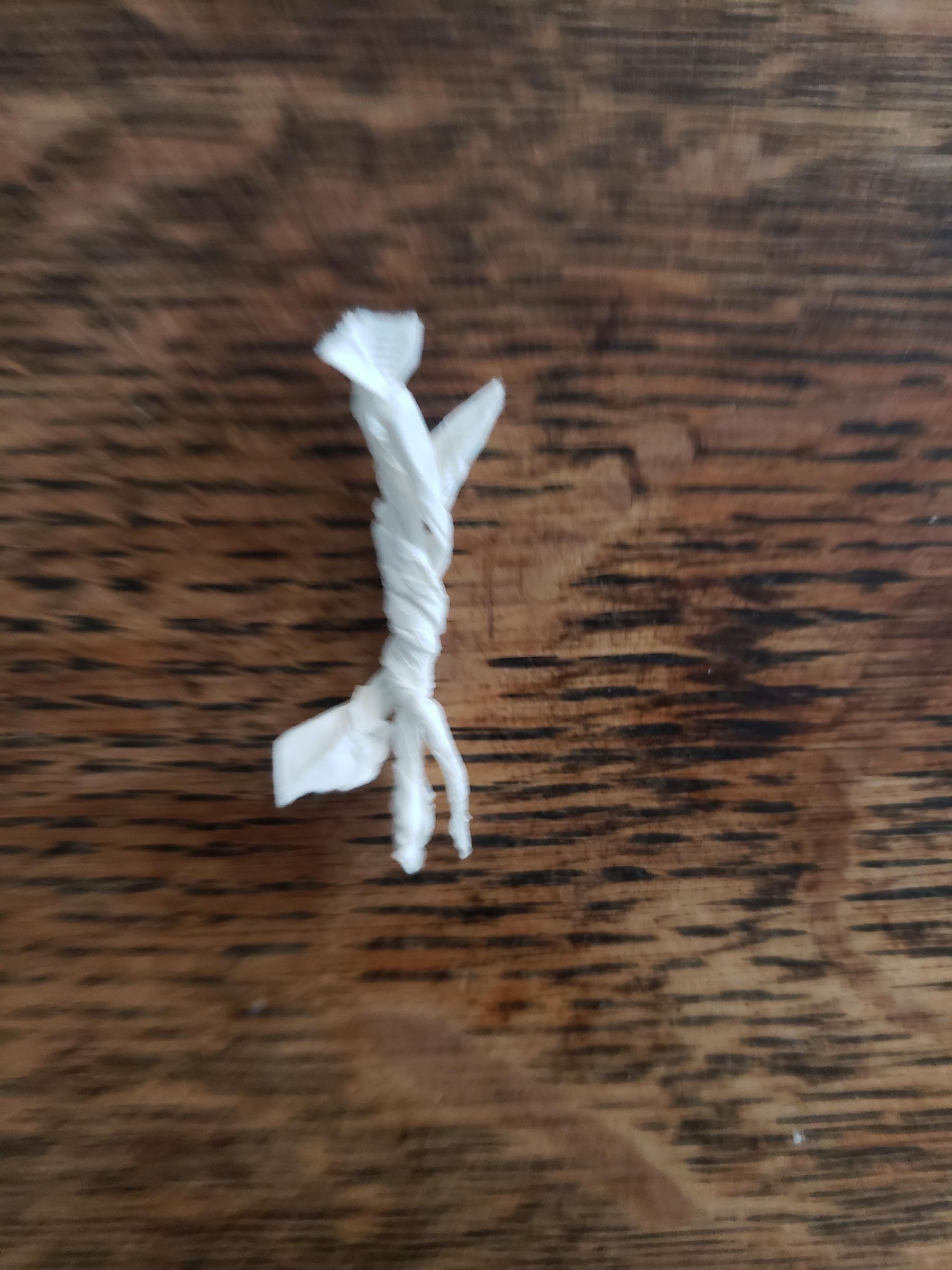 Straw Wrapper Magic Moving Spider : 4 Steps - Instructables