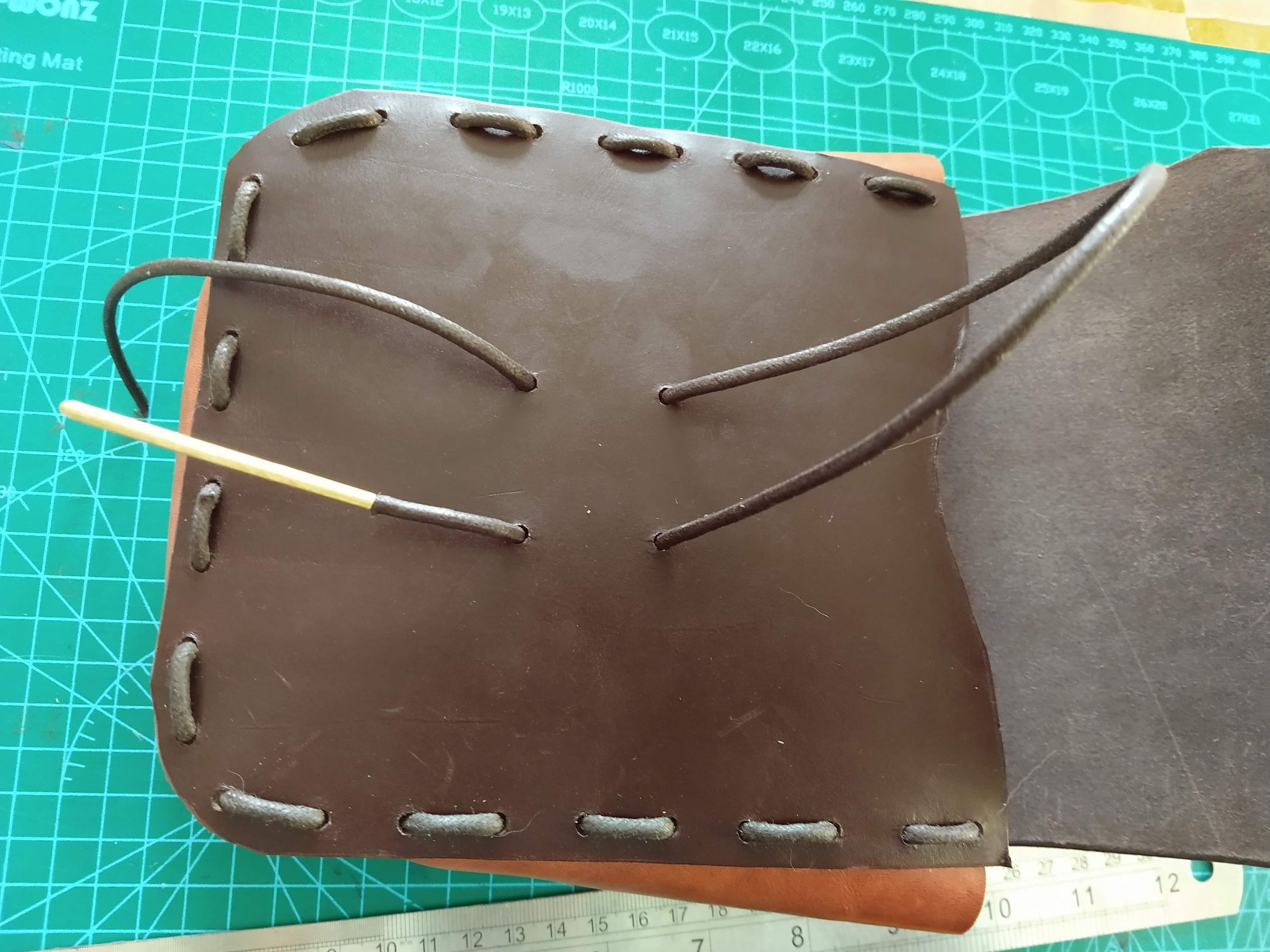 Laced Leather Belt Bag : 14 Steps (with Pictures) - Instructables