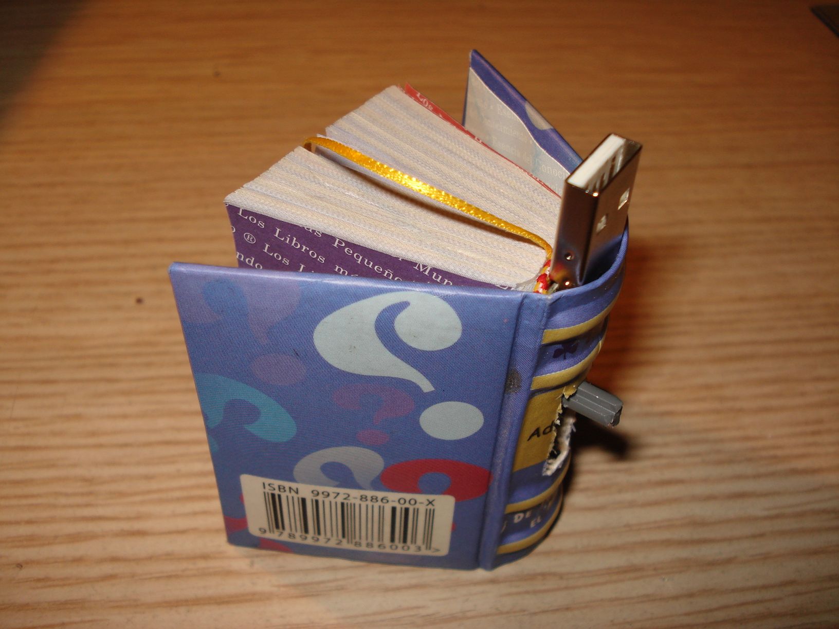 Mini-Book USB Flash Drive (Retractable) : 5 Steps - Instructables