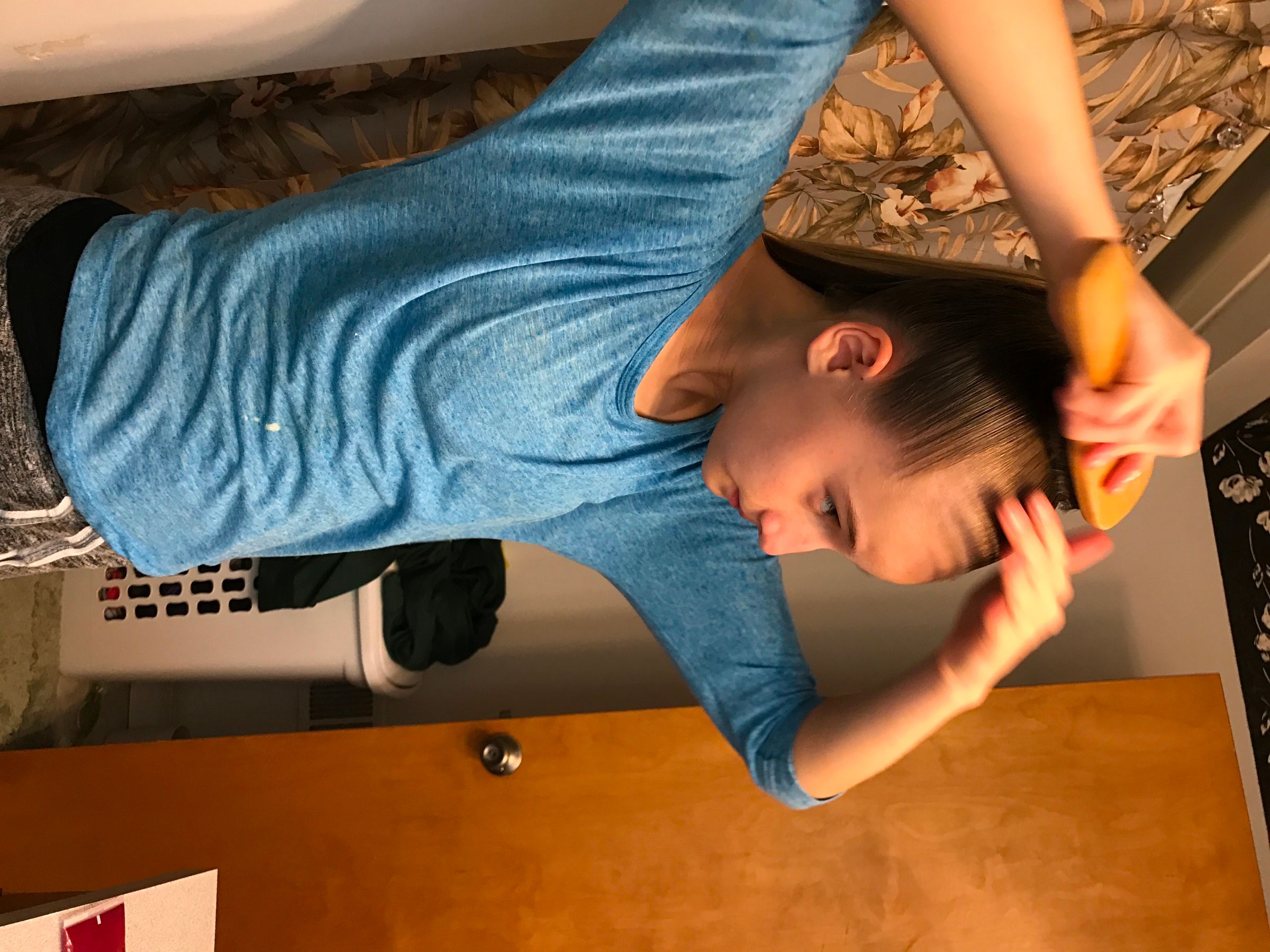 How to Do a Classical Ballet Bun : 16 Steps - Instructables