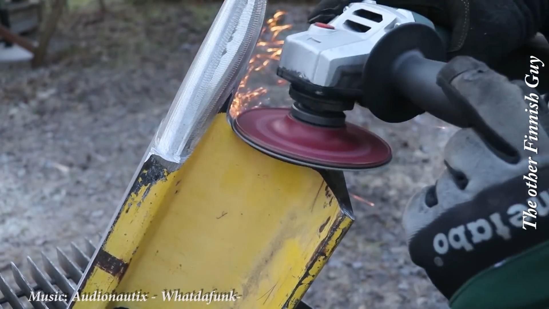 Making Aso / Railroad Track Anvil Using Angle Grinders. : 10 Steps ...