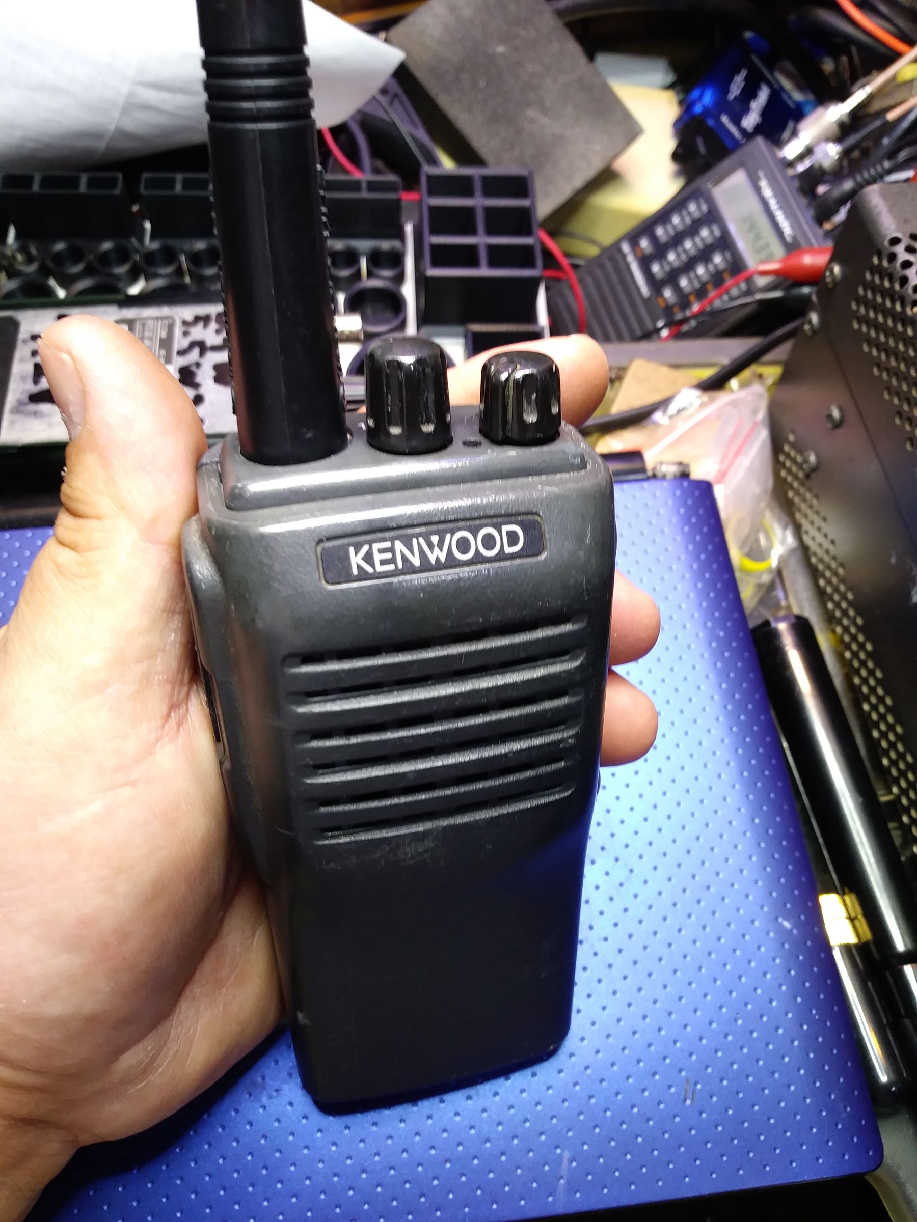 THE CHEAP HAM - TURN a HANDHELD RADIO INTO a MOBILE RADIO : 6 Steps ...