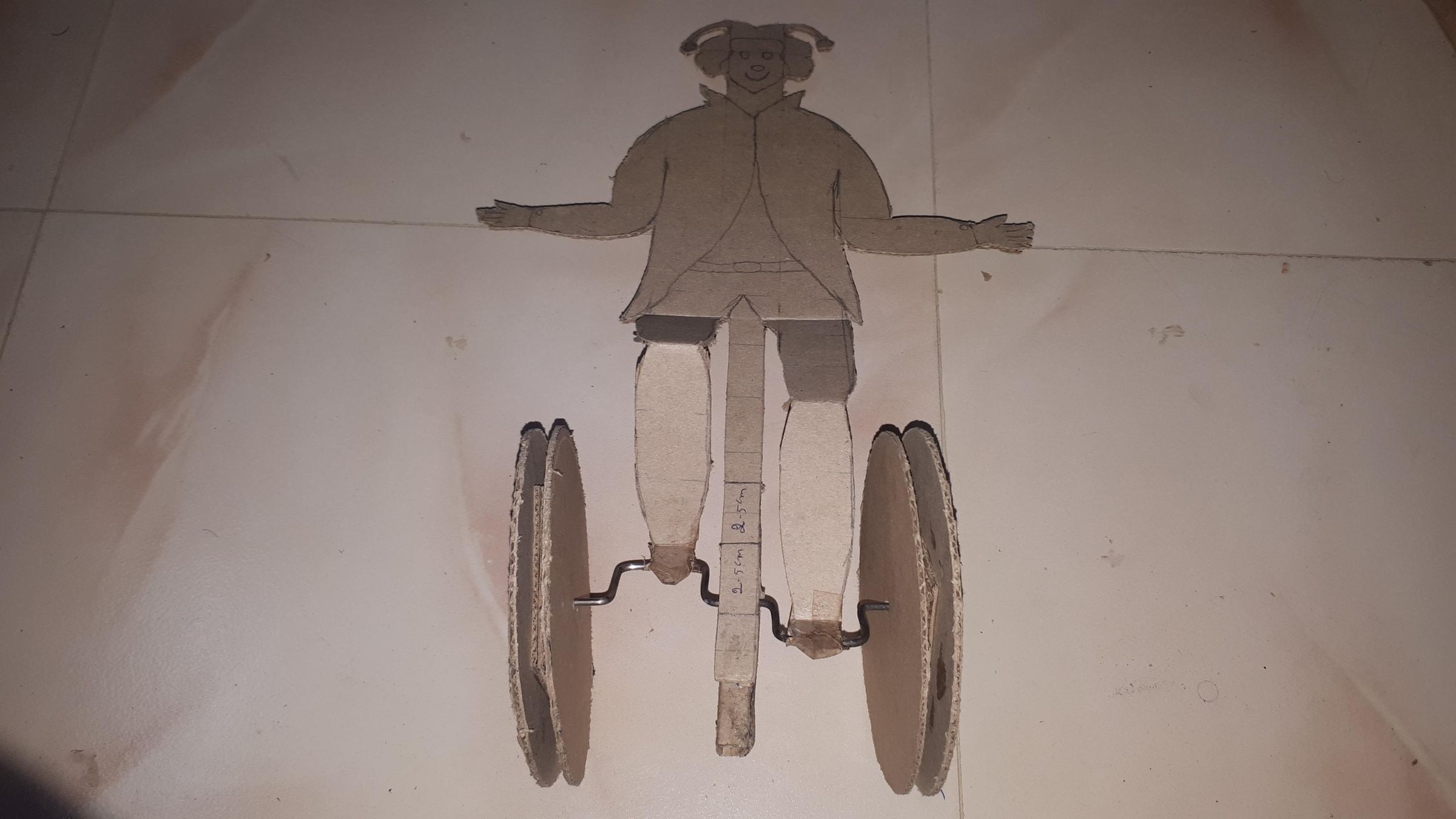 Moving Automata Walking Buffoon : 14 Steps (with Pictures) - Instructables