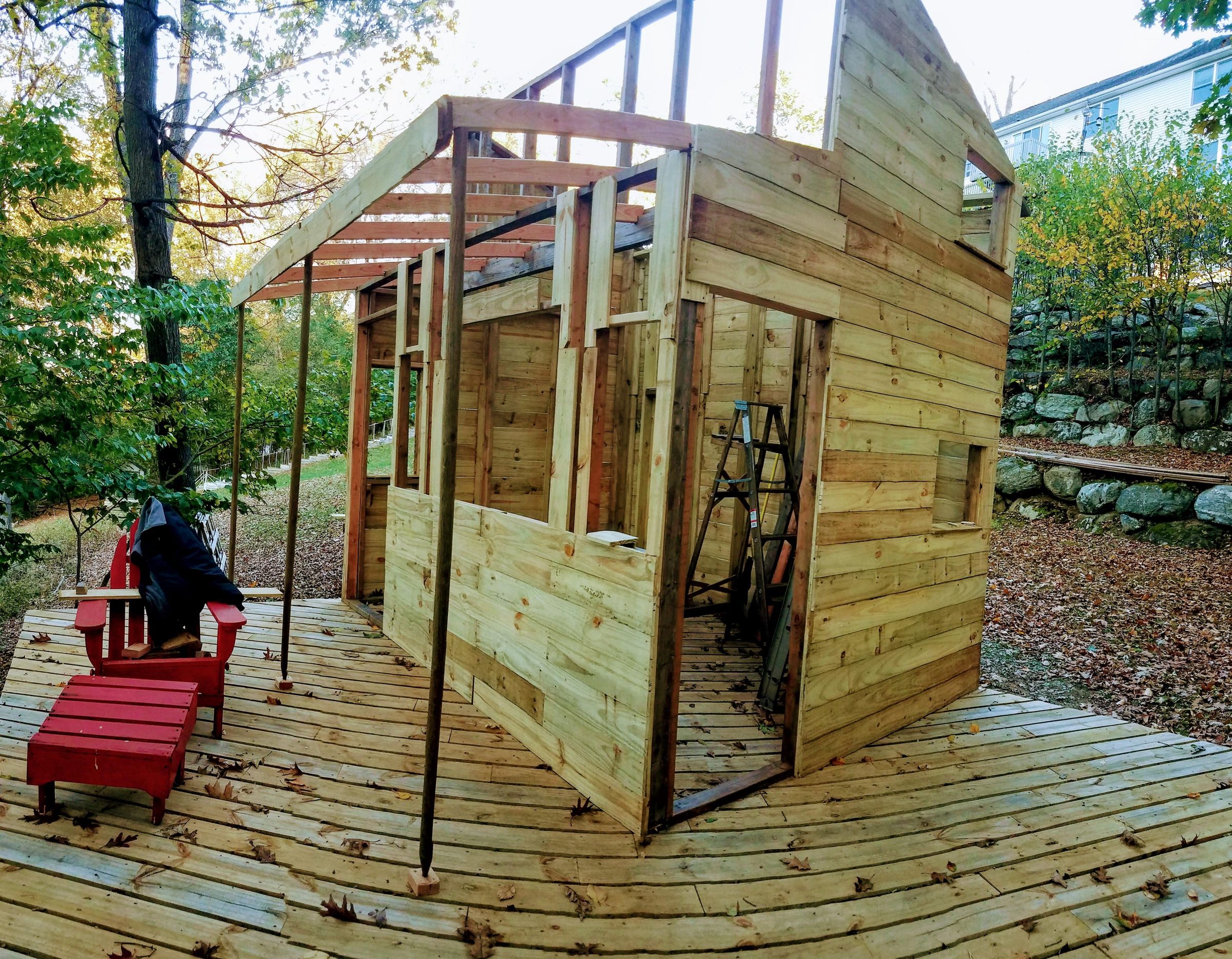 Pallet Man-shed, One-man Build, Walls and Roof Up . Part Four : 9 Steps ...