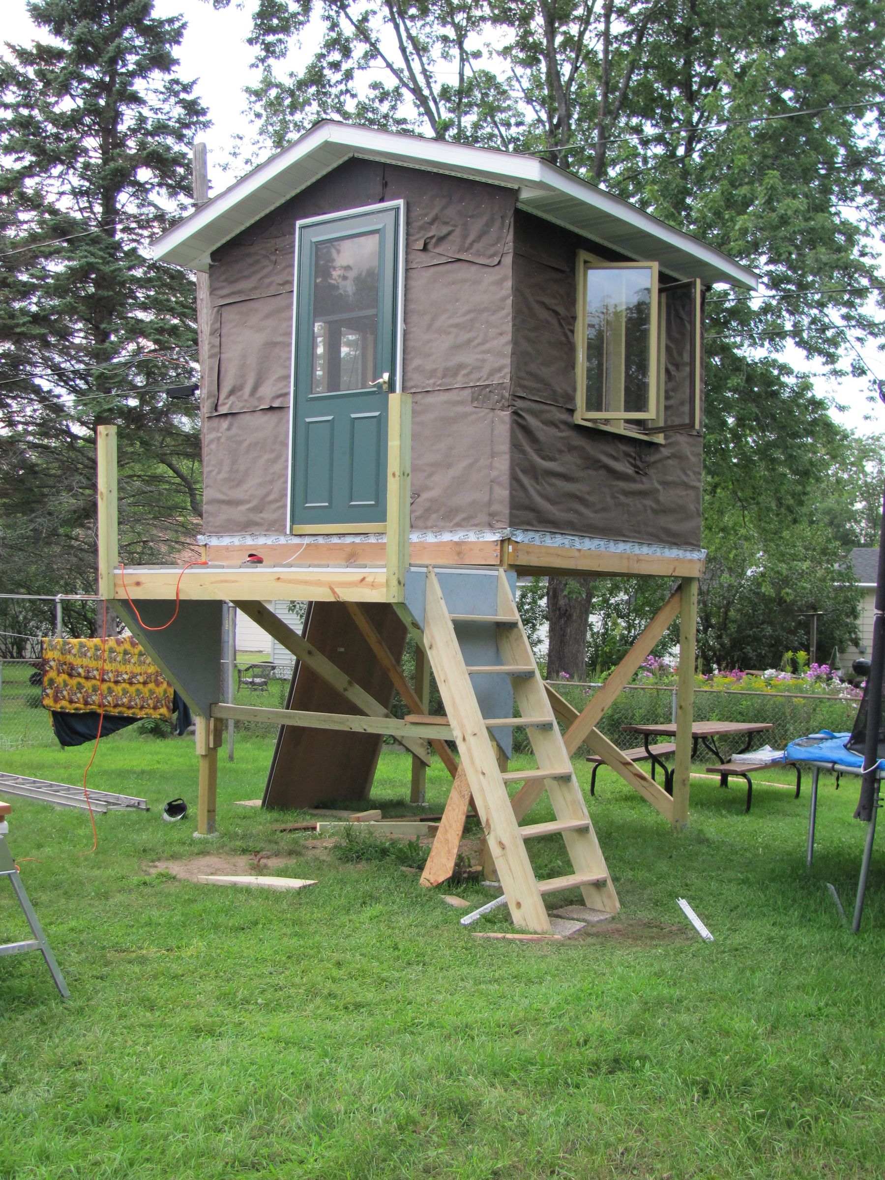 Treeless Treehouse, Summer 2010 - Instructables