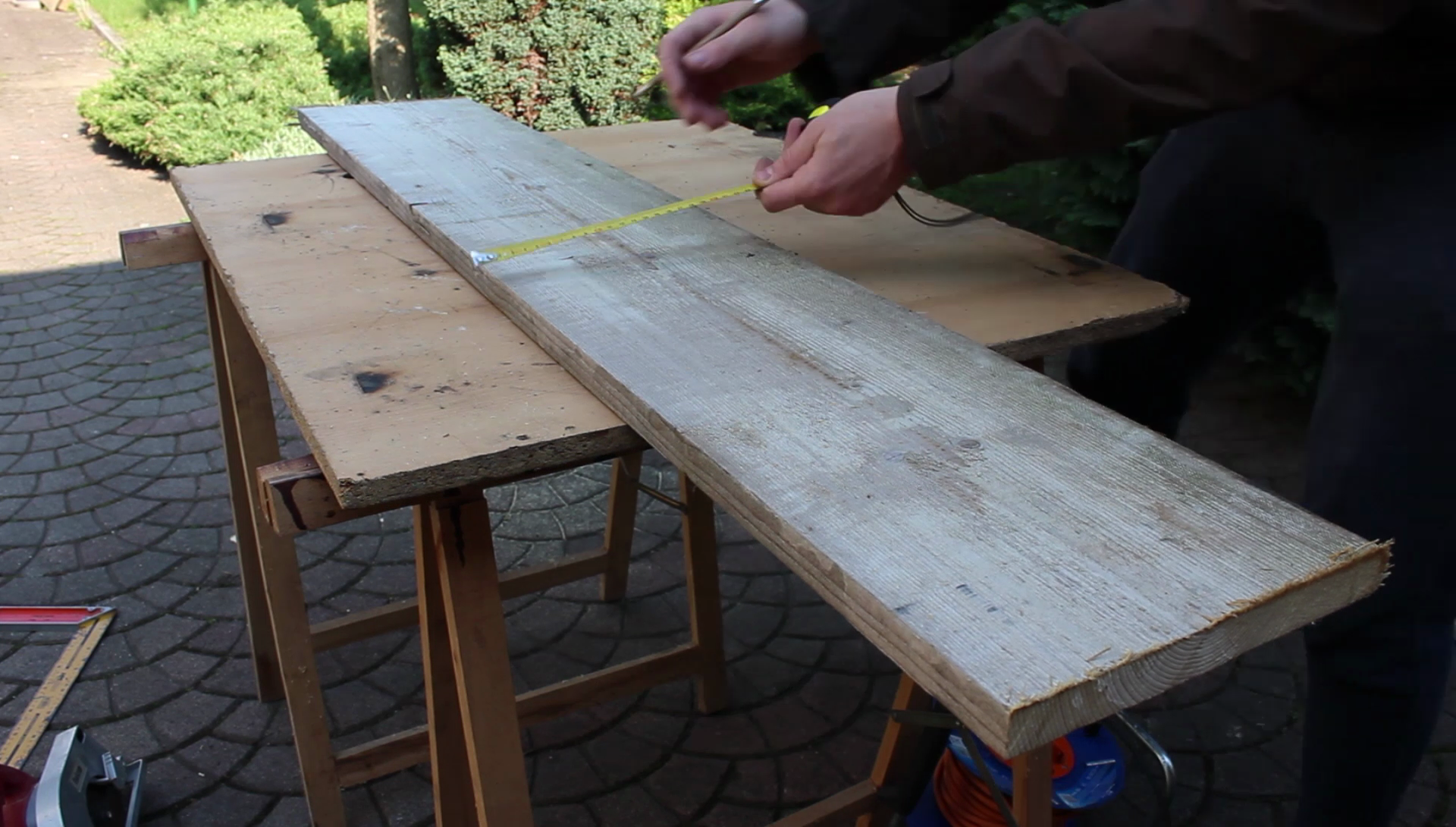 Make a Human Table : 5 Steps (with Pictures) - Instructables