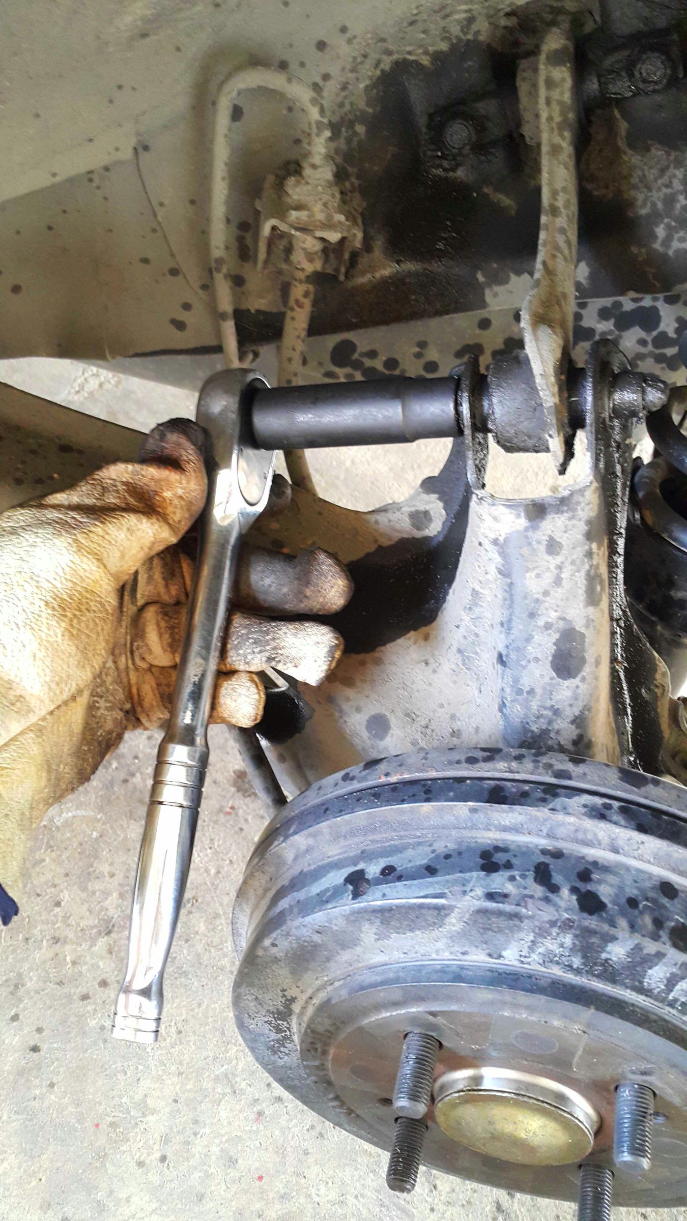 Replacing Rear Suspension Upper Control Arms (Honda Civic 1999 EK3 ...