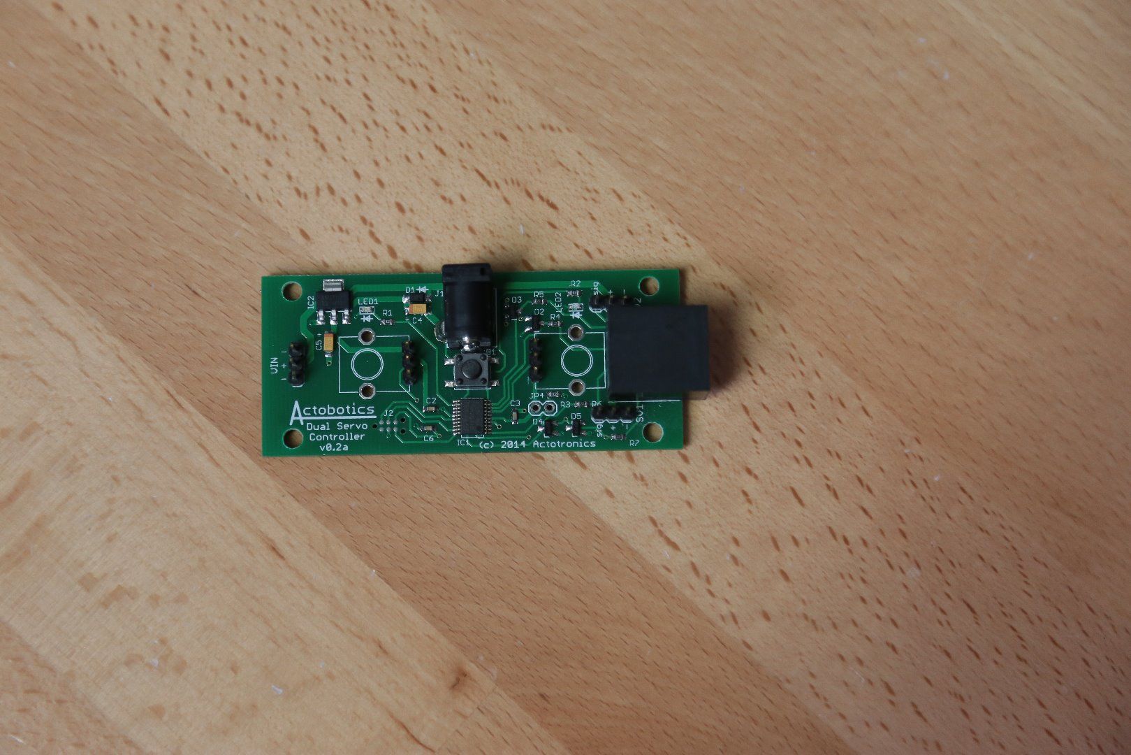 How to Use the Actobotics Servo Controller : 7 Steps - Instructables