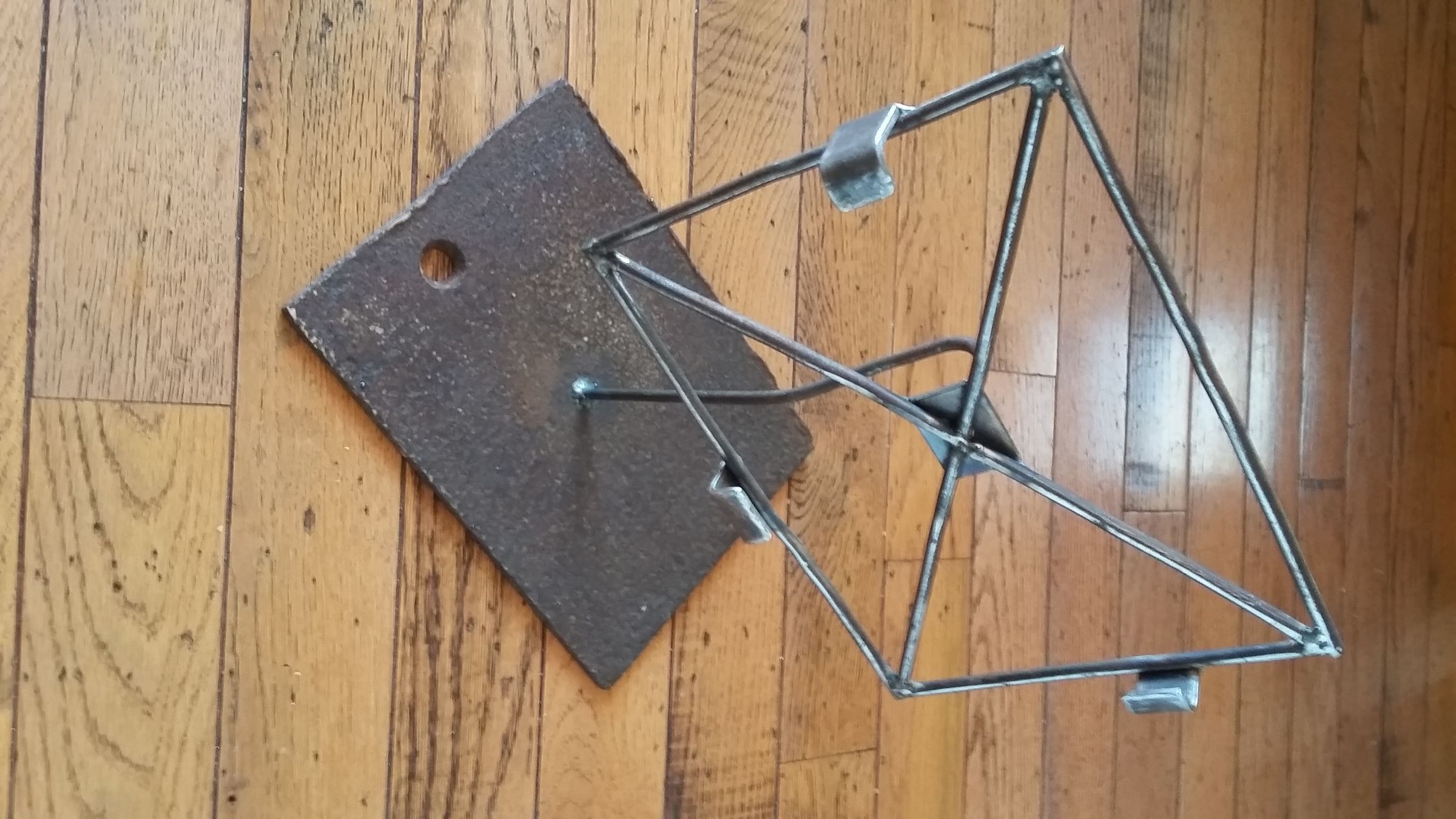 IPad Stands From Scrap Metal : 6 Steps (with Pictures) - Instructables