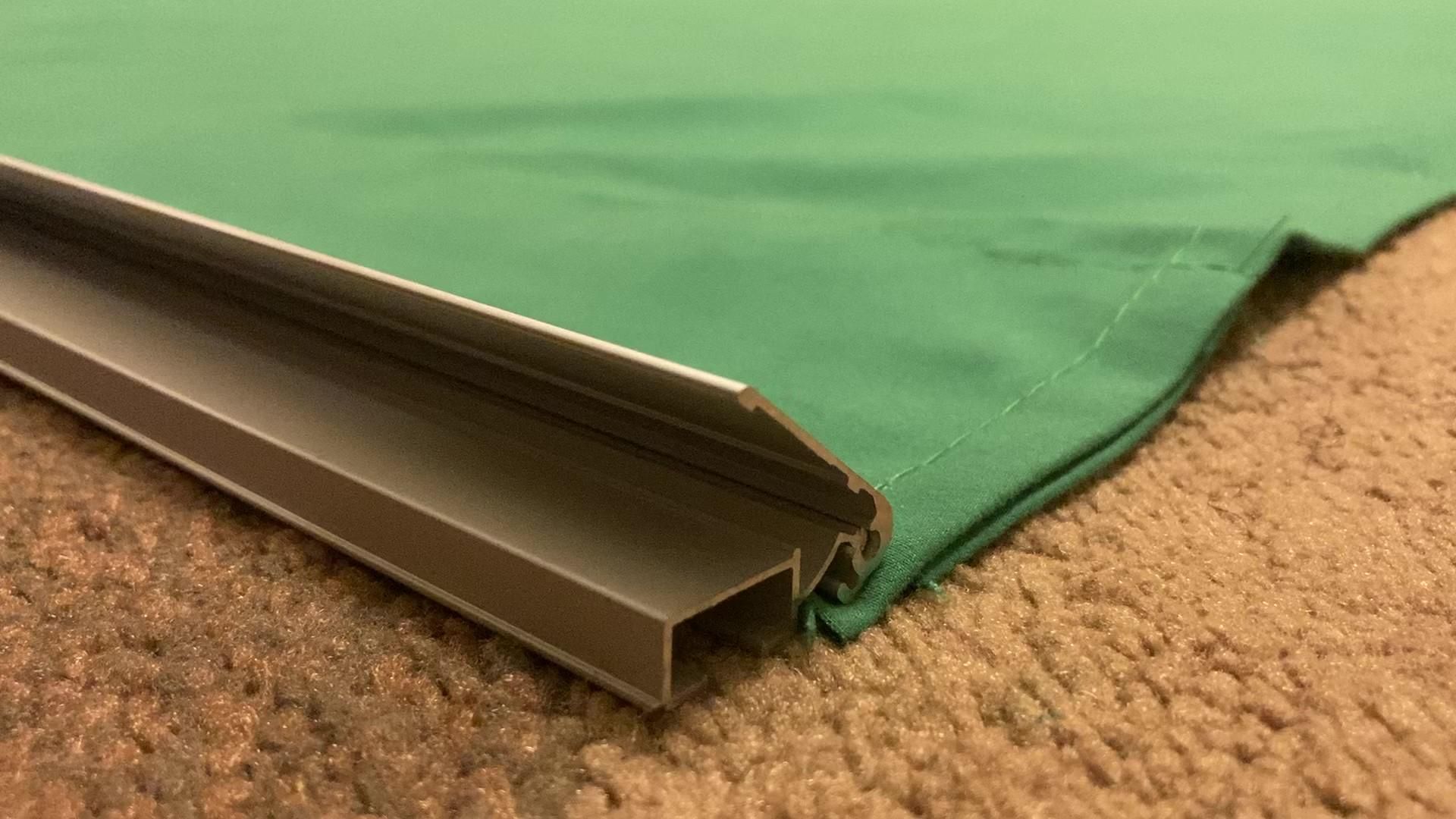 How to Create a Retractable Green Screen : 6 Steps (with Pictures ...