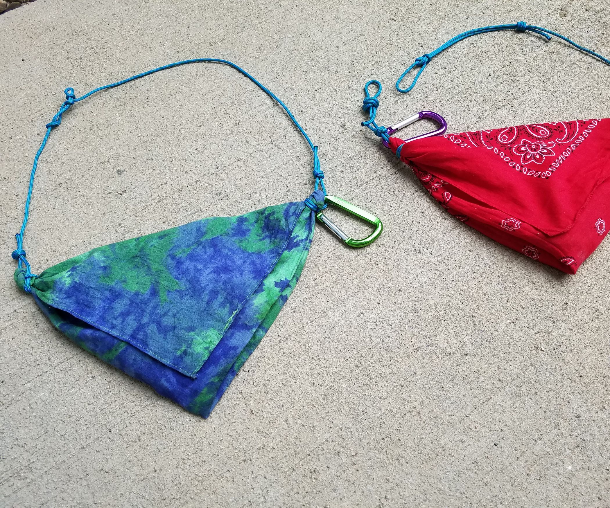 Bandana Sling Pack : 4 Steps (with Pictures) - Instructables