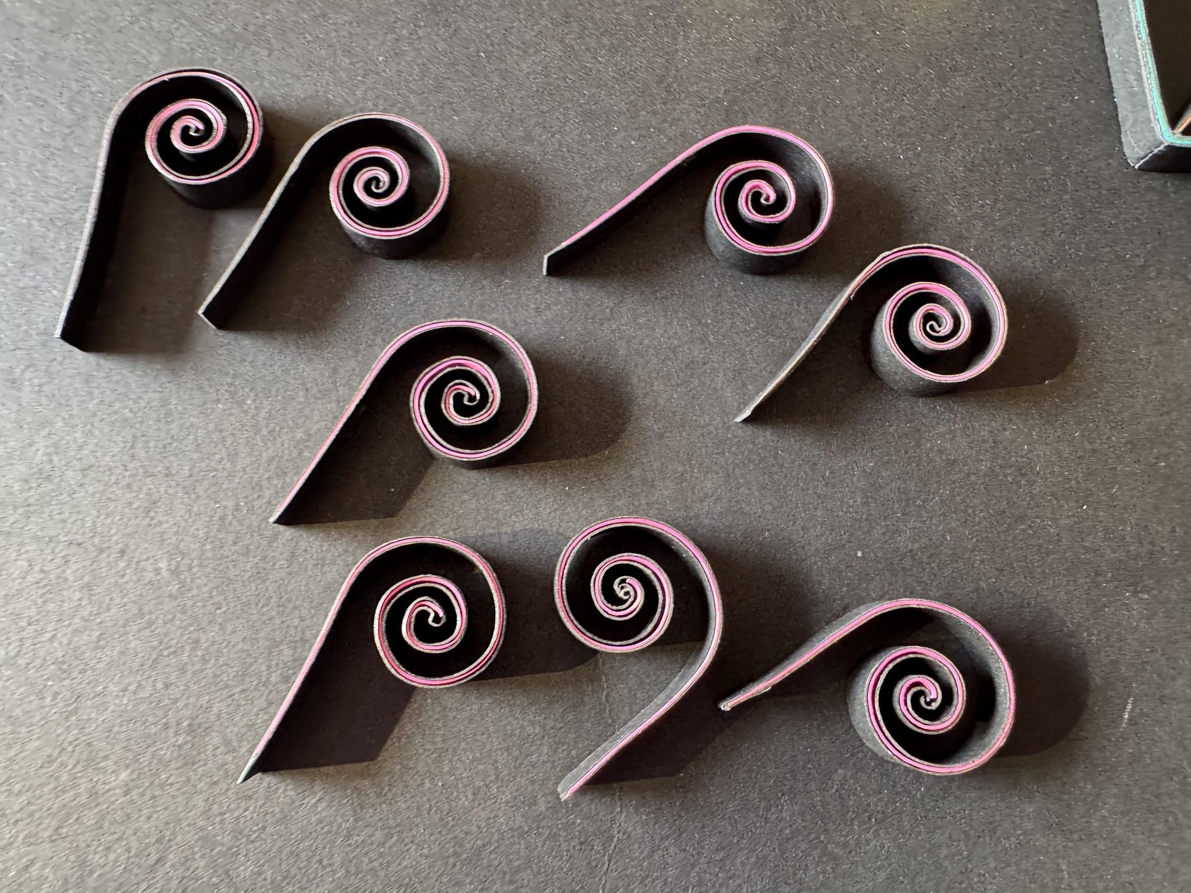 Decorative Handmade Ornamental Tile Using Paper : 12 Steps (with ...