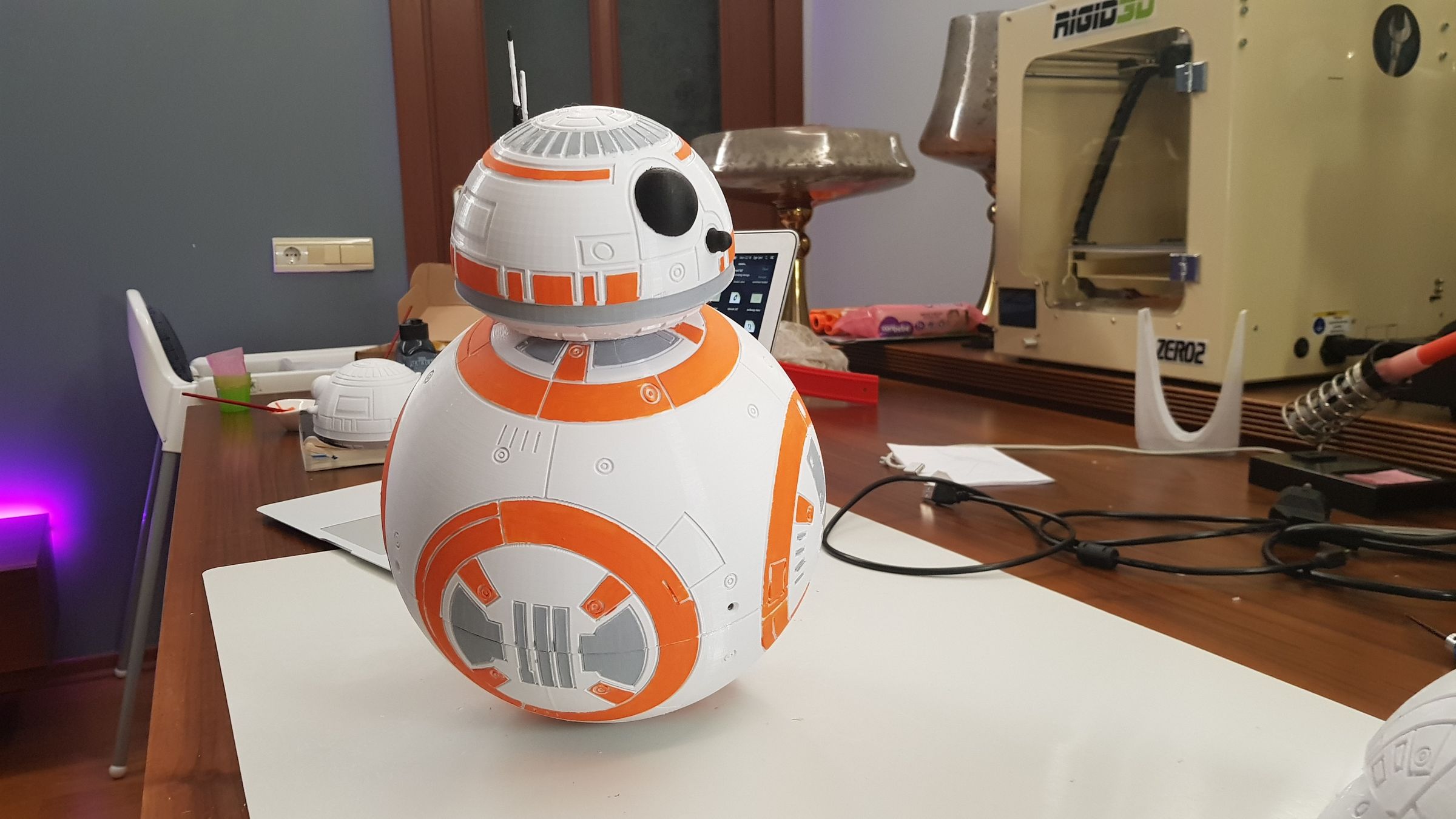 DIY BB8 - Fully 3D Printed - 20cm Diameter First Prototype of Real Size ...