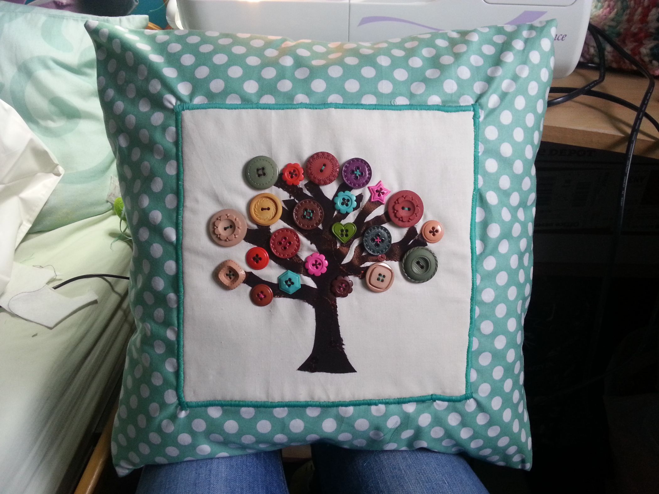 Button Tree Cushion : 6 Steps (with Pictures) - Instructables