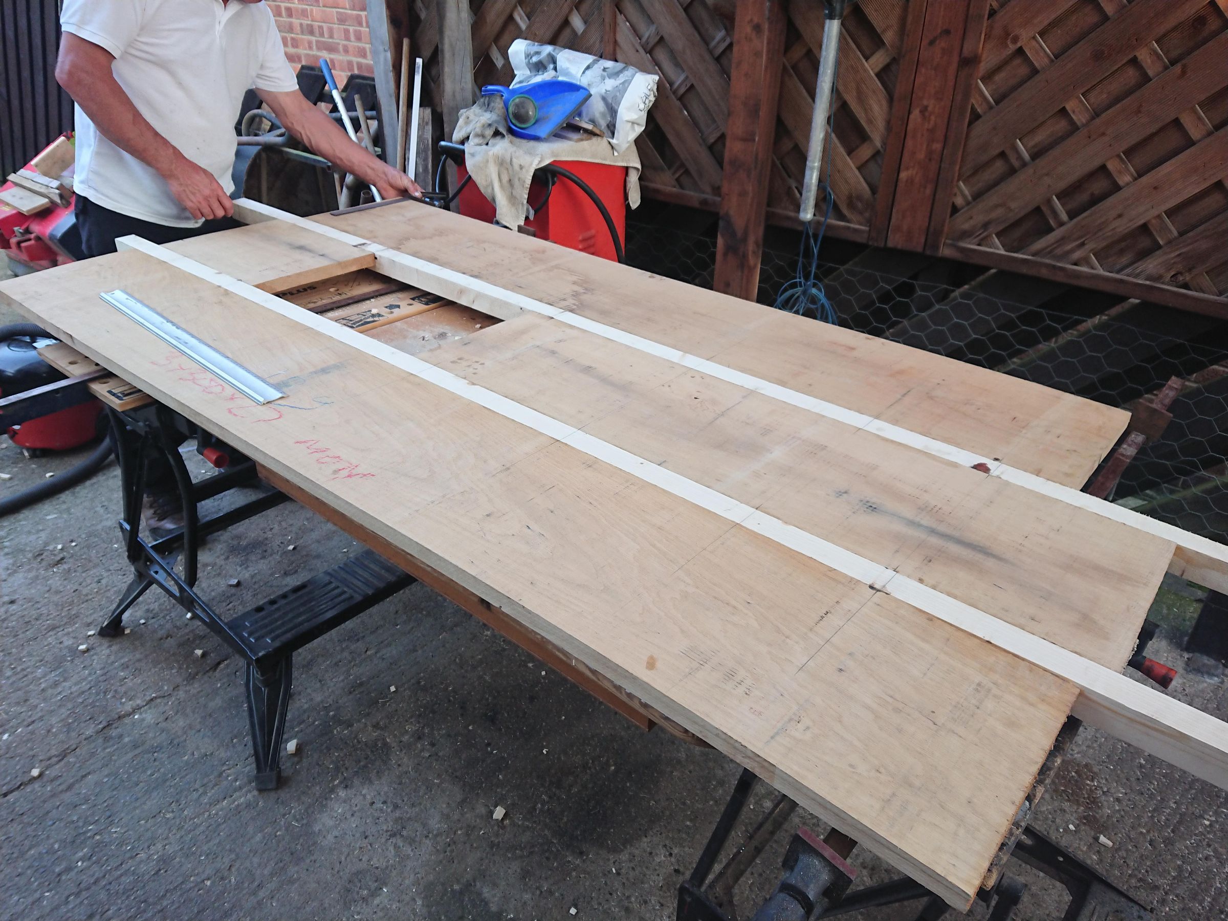 The "Work From Home" Solid Oak & Pine Kitchen Table : 11 Steps (with ...