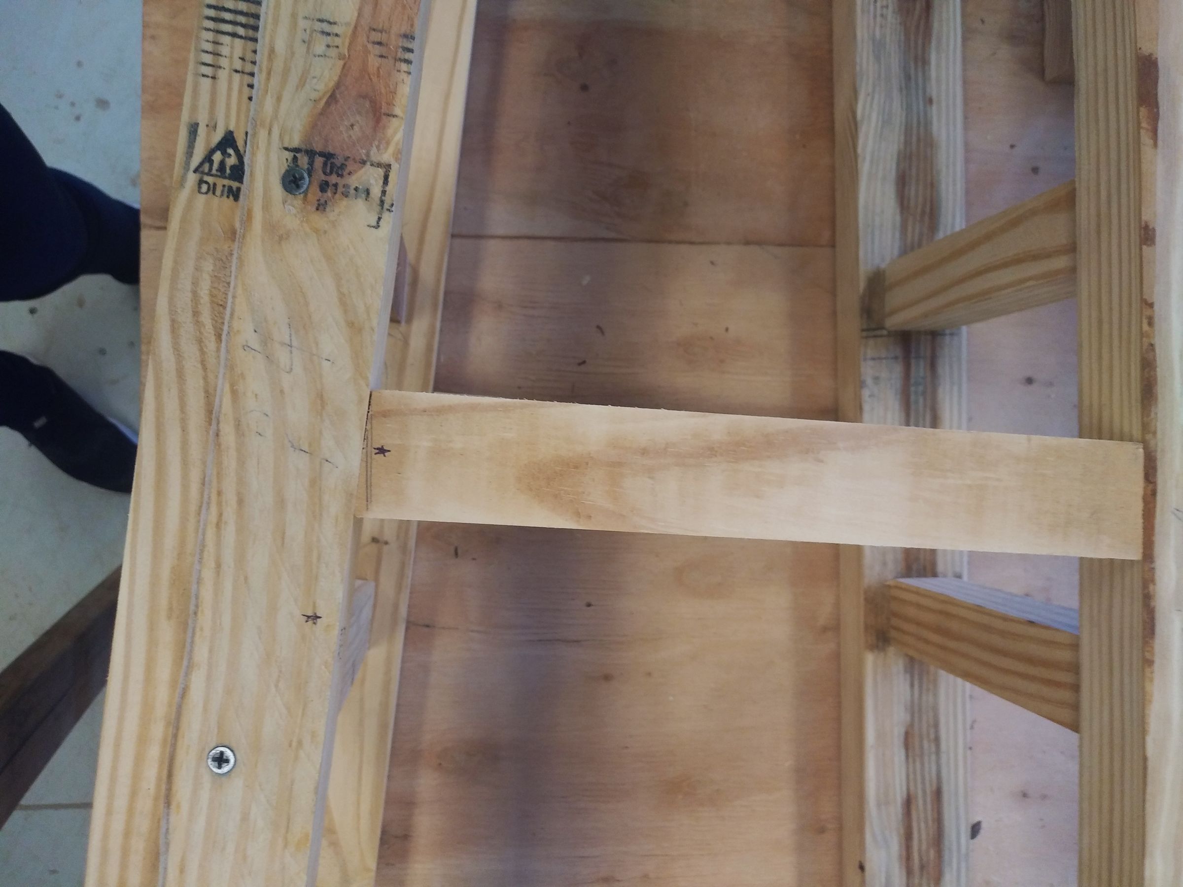 How to Build a Stool Out of 2x4's : 10 Steps - Instructables