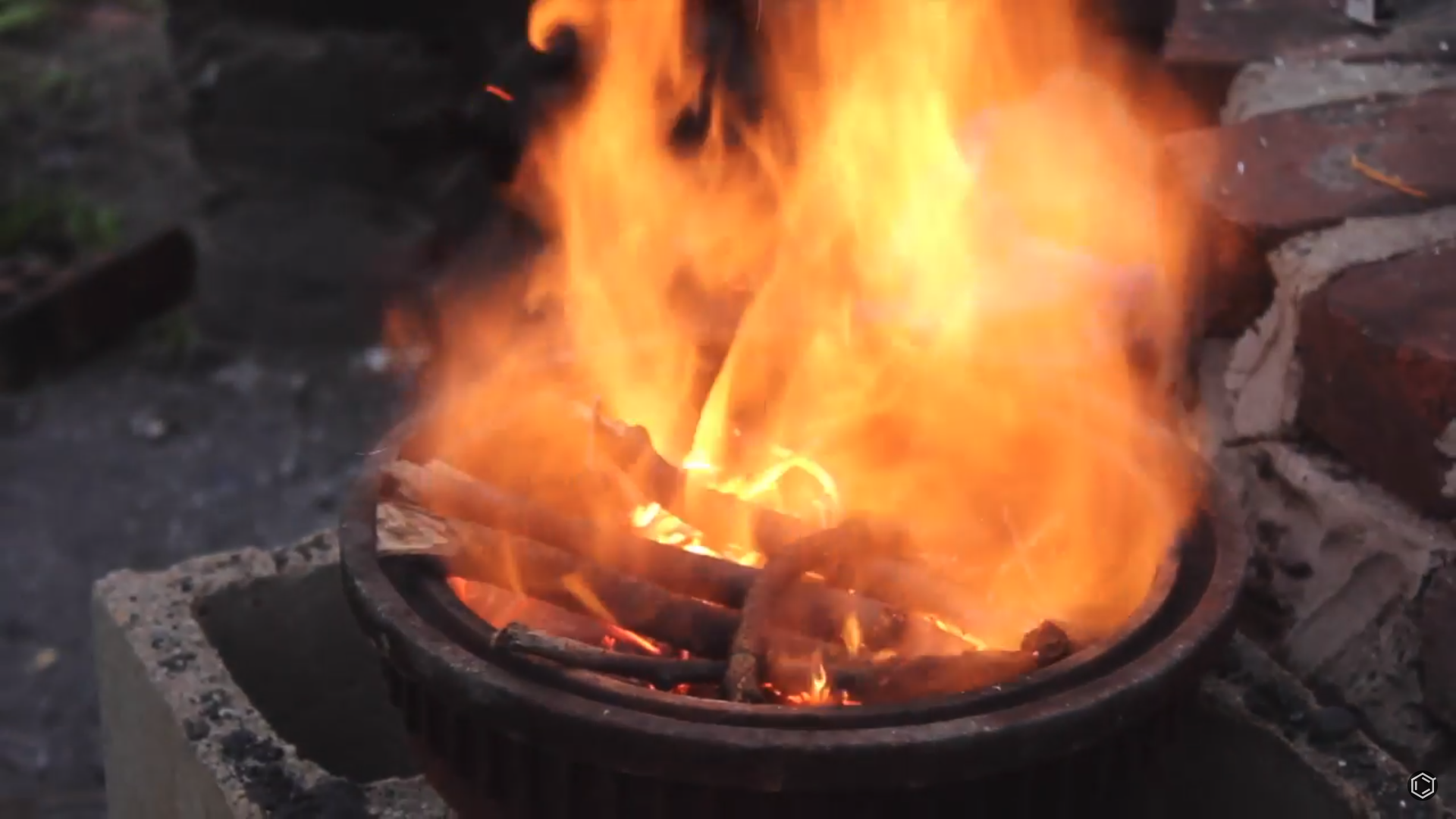 Blacksmithing and Casting in a Backyard Forge : 6 Steps - Instructables