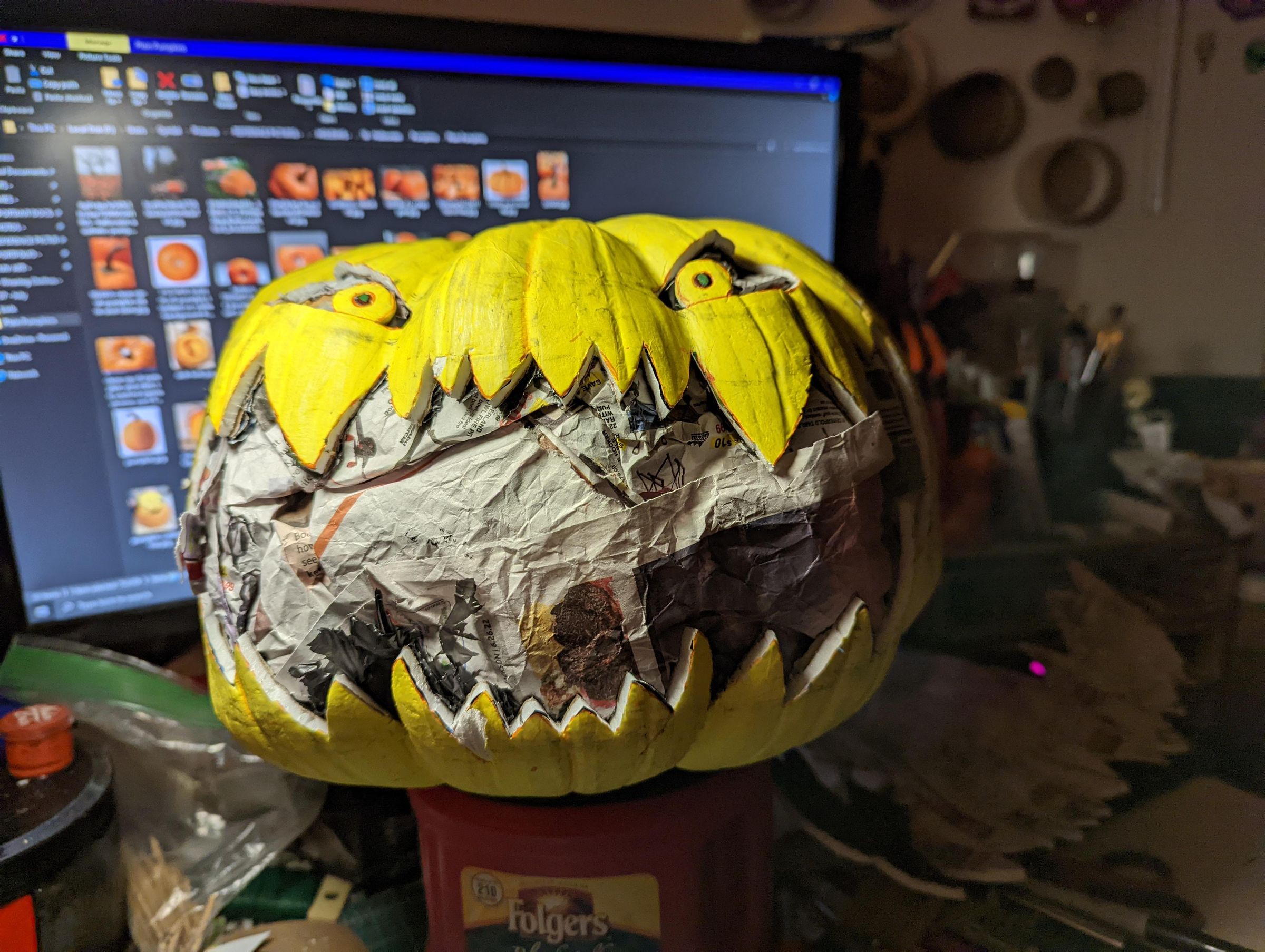 DIY Paper Maché Jack-O'Lantern : 10 Steps (with Pictures) - Instructables