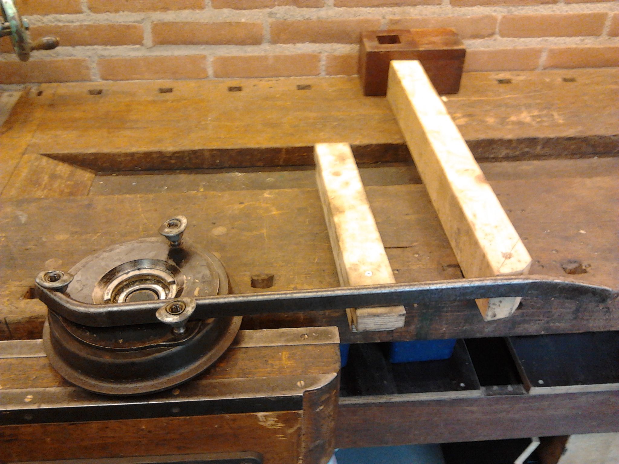 Driveshaft Nut Loosen/Tighten Trick Without Pneumatic Tools : 3 Steps ...